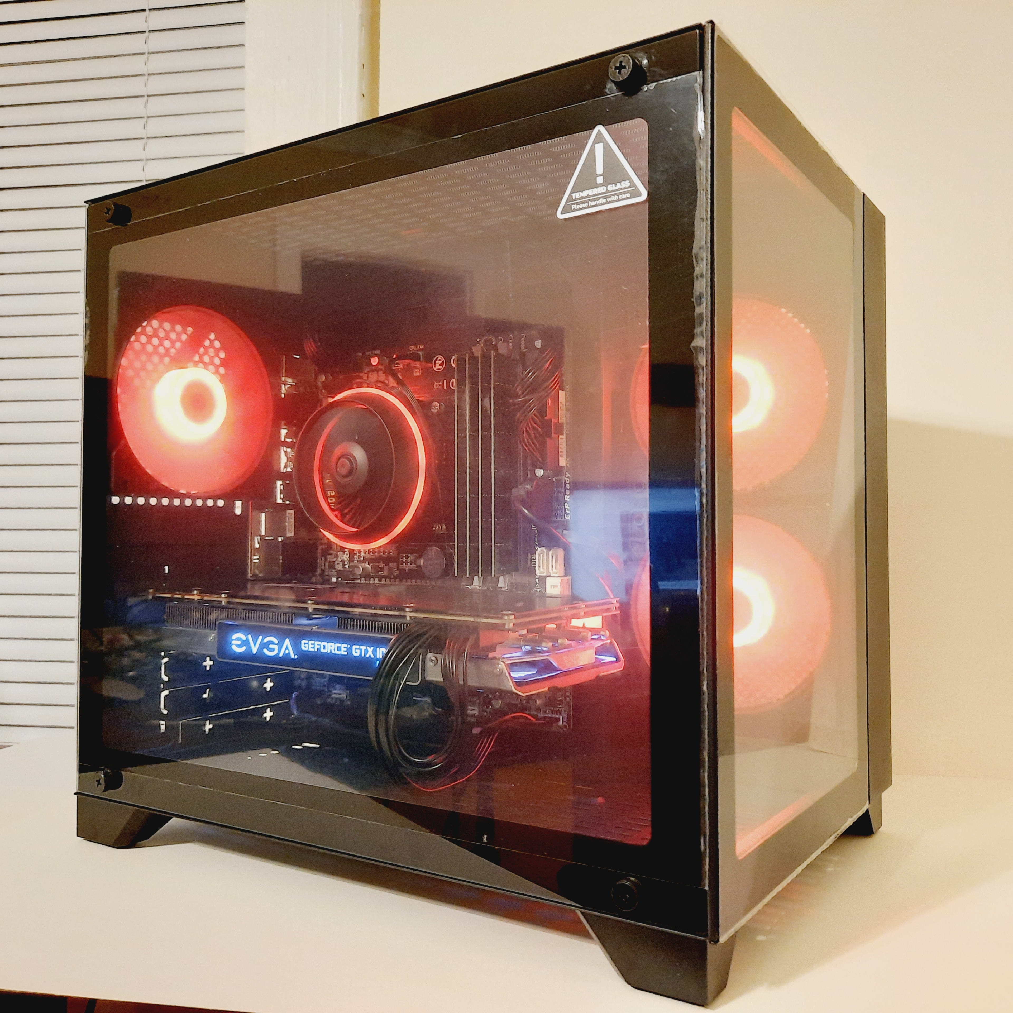 Newly built Gaming PC - Nvidia GTX 1070 8GB / Intel i7 4790 Newly built Gaming PC - Nvidia GTX 1070 8GB / Intel i7 4790
