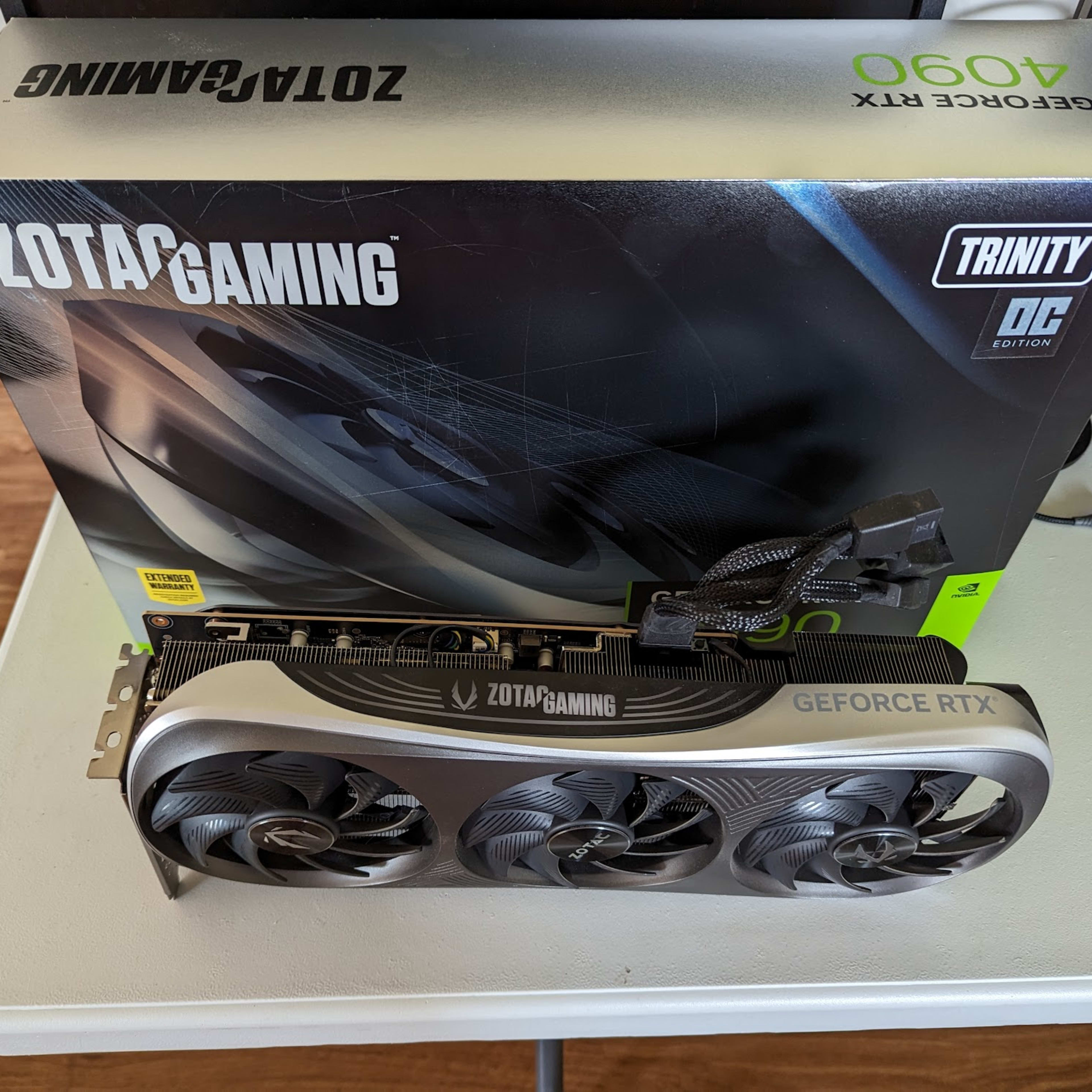 ZOTAC Gaming NVIDIA GeForce RTX 4090 Trinity OC 24GB | Jawa ZOTAC Gaming NVIDIA GeForce RTX 4090 Trinity OC 24GB | Jawa