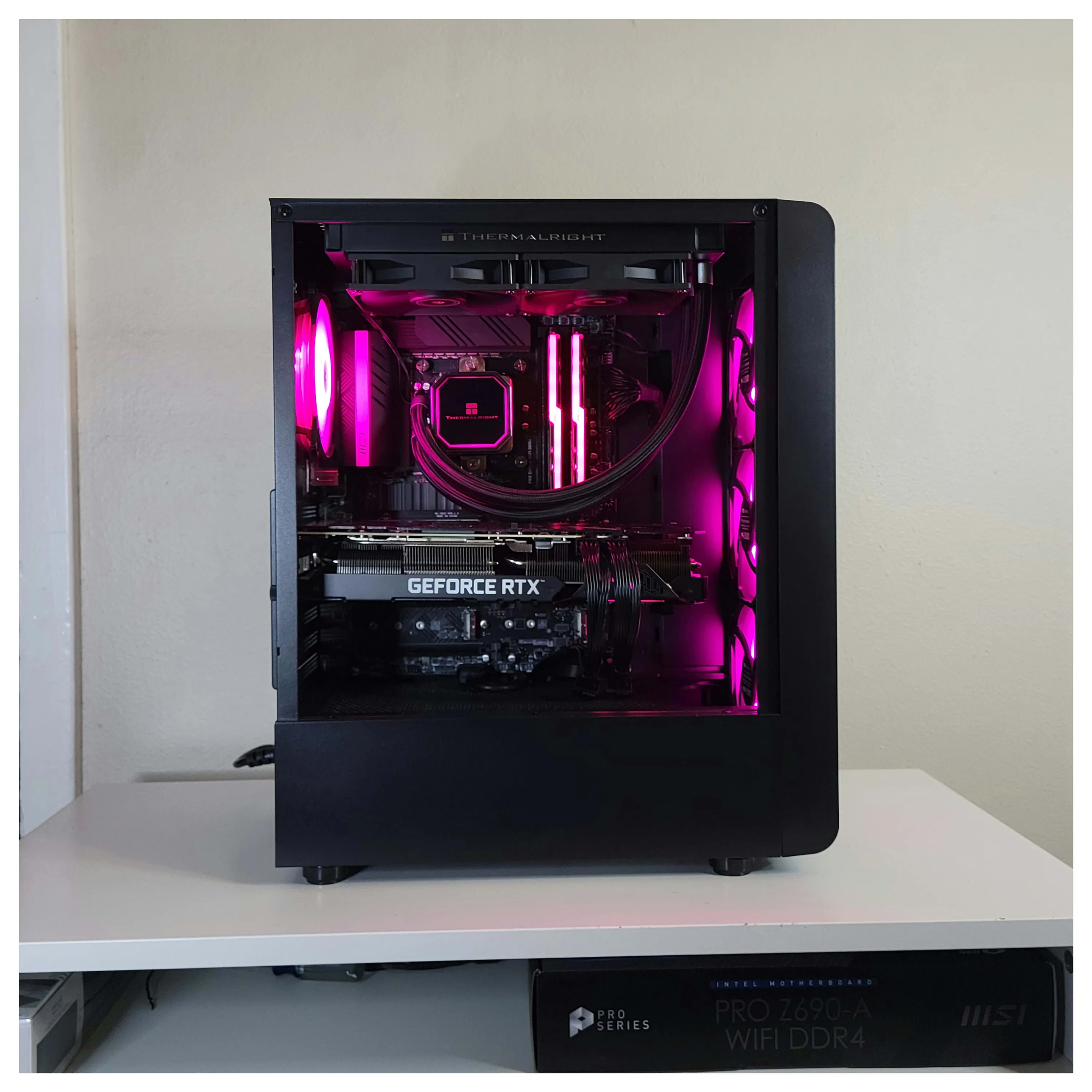 Intel Core i7 12700K | Nvidia RTX 3070 Ti 8GB | Wi-Fi | RGB Intel Core i7 12700K | Nvidia RTX 3070 Ti 8GB | Wi-Fi | RGB
