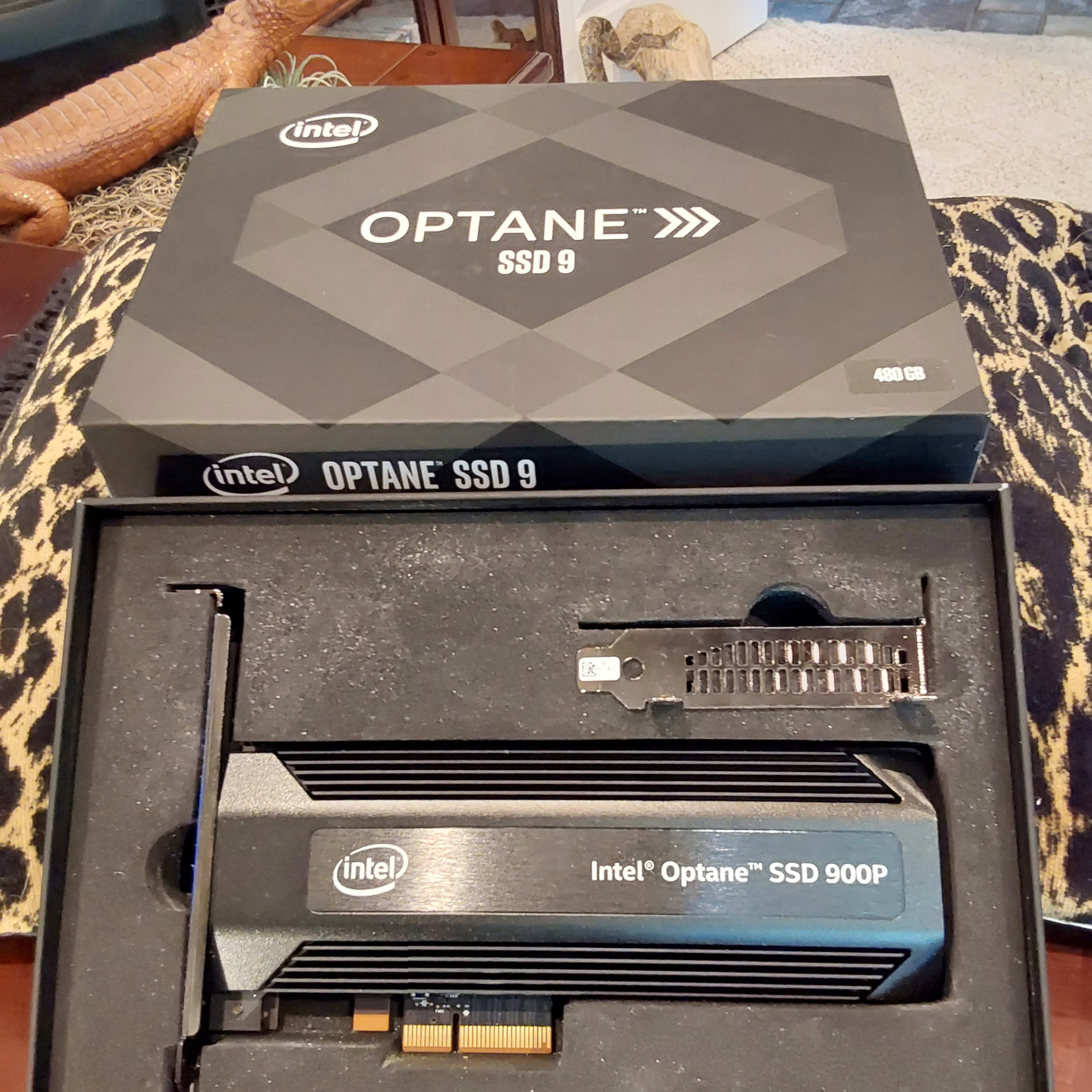 NEW Intel Optane SSD 900P (480GB, AIC PCIe 3.0 x4, 20nm, 3D NEW Intel Optane SSD 900P (480GB, AIC PCIe 3.0 x4, 20nm, 3D