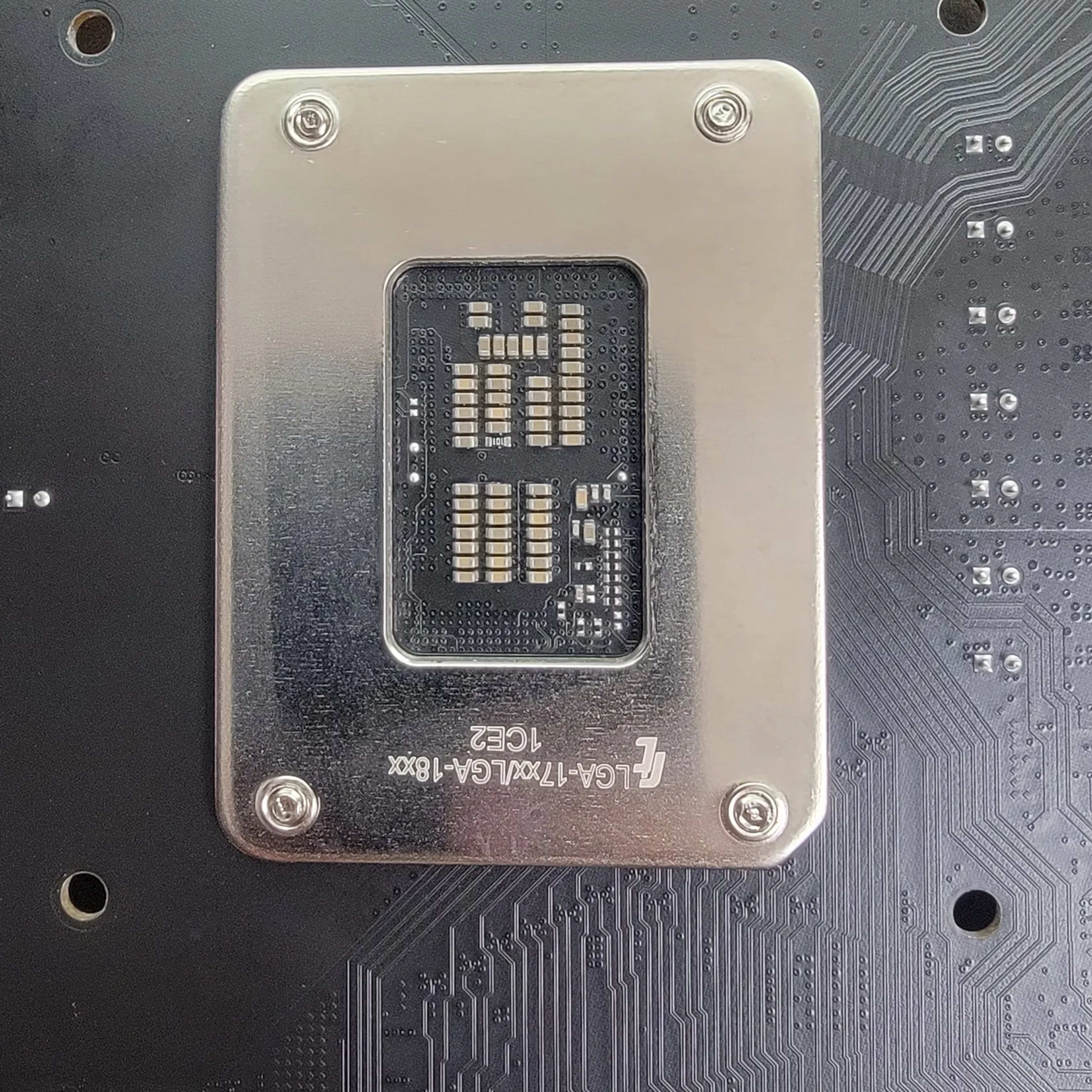 ASRock Z690 EXTREME LGA 1700 (14th,13th,12th Gen) SATA 6Gb/s ASRock Z690 EXTREME LGA 1700 (14th,13th,12th Gen) SATA 6Gb/s