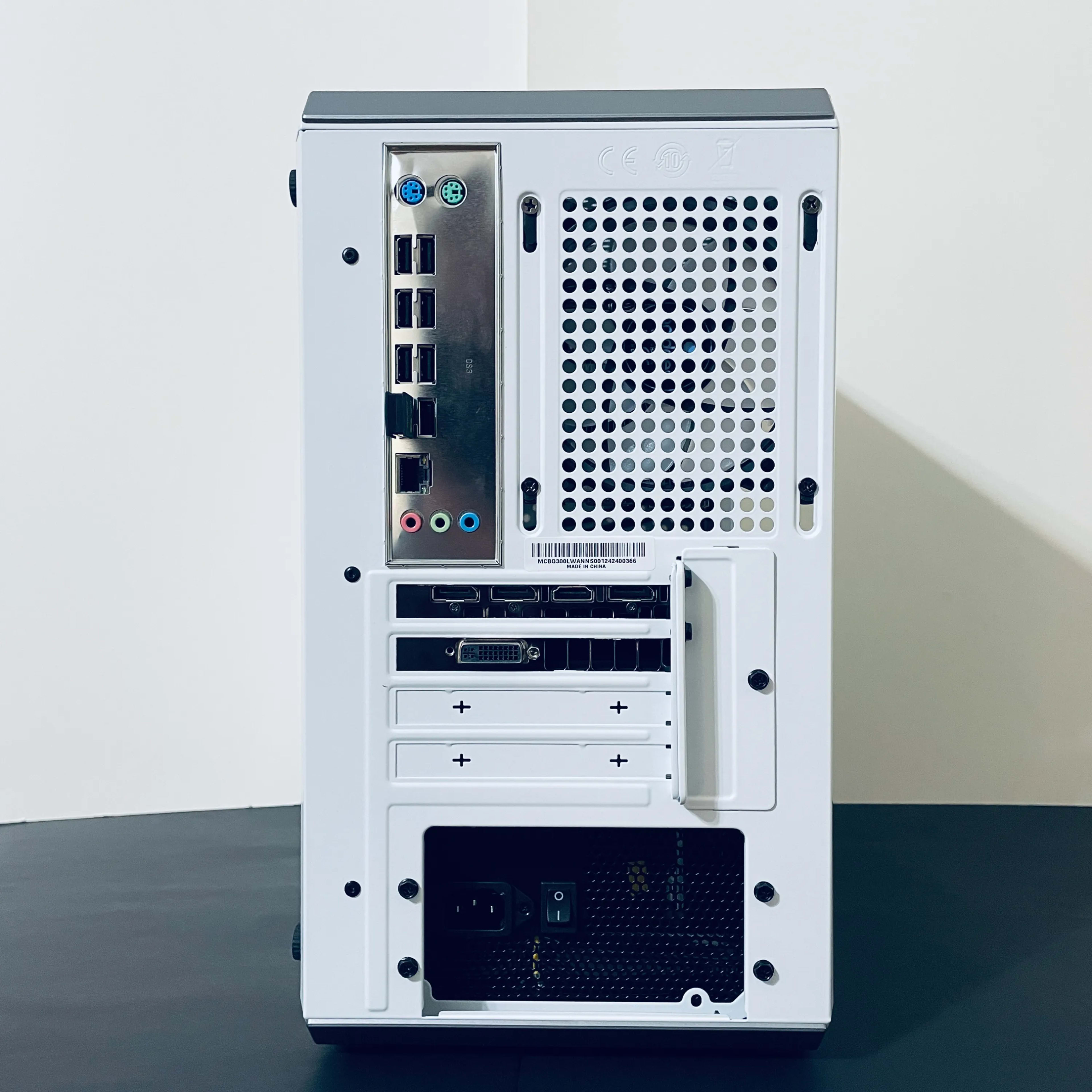 ⚡Budget White Gaming PC - Intel Xeon 10-cores ○ 16GB RAM ⚡Budget White Gaming PC - Intel Xeon 10-cores ○ 16GB RAM