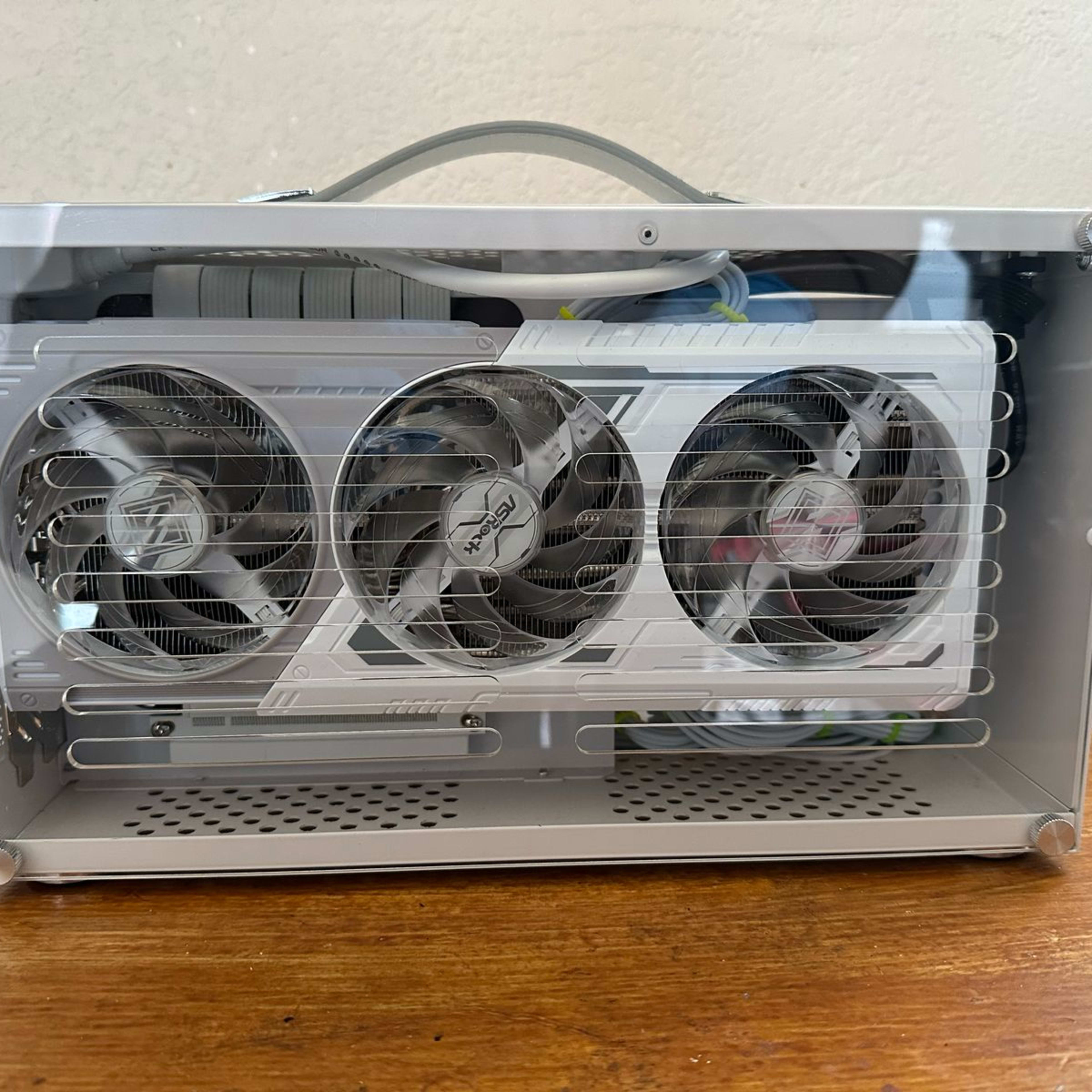 PC RX 9070 XT + R9X3D | Jawa PC RX 9070 XT + R9X3D | Jawa