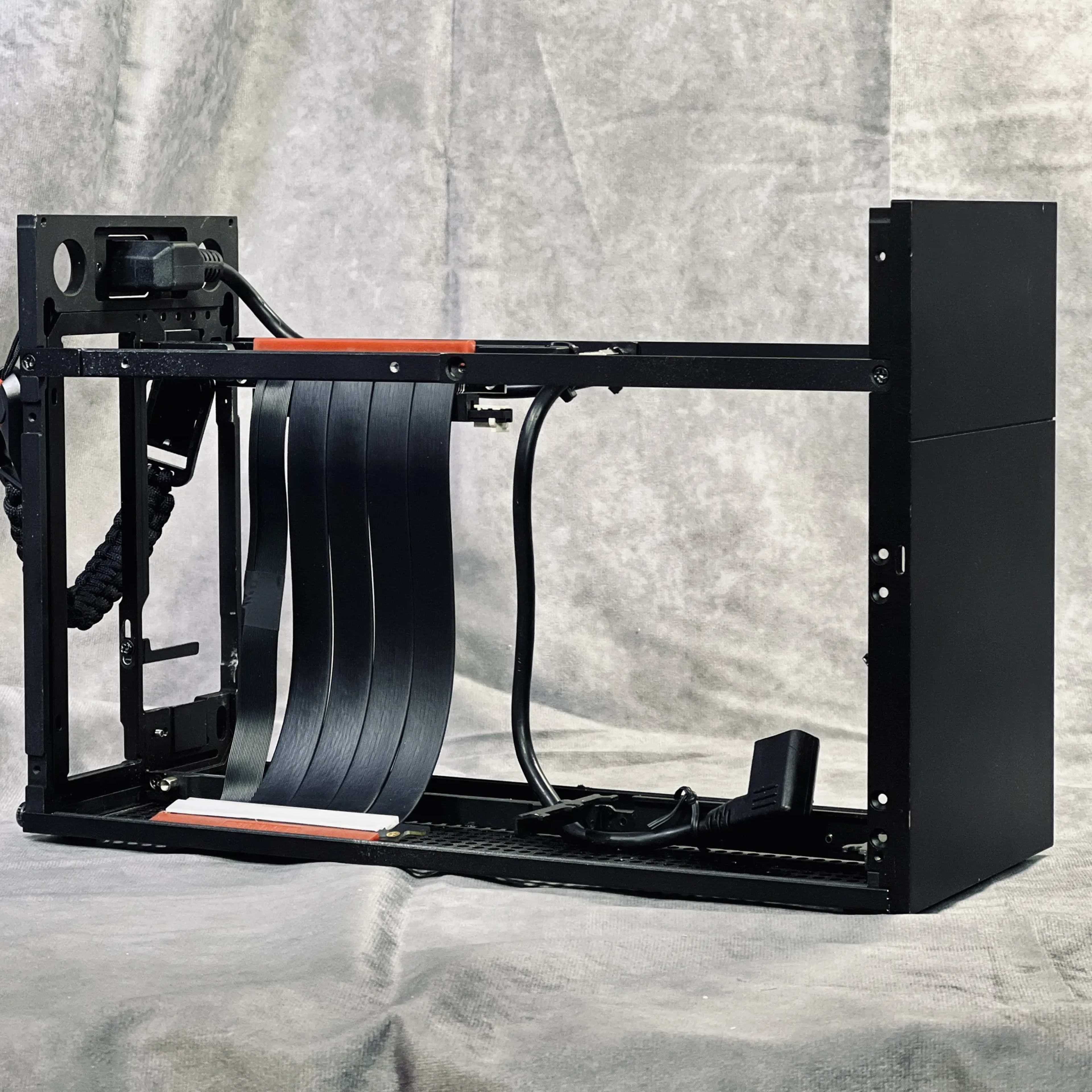 FormD T1 Sandwich kit, v2.1 - with upgraded PCIe 4.0 riser FormD T1 Sandwich kit, v2.1 - with upgraded PCIe 4.0 riser