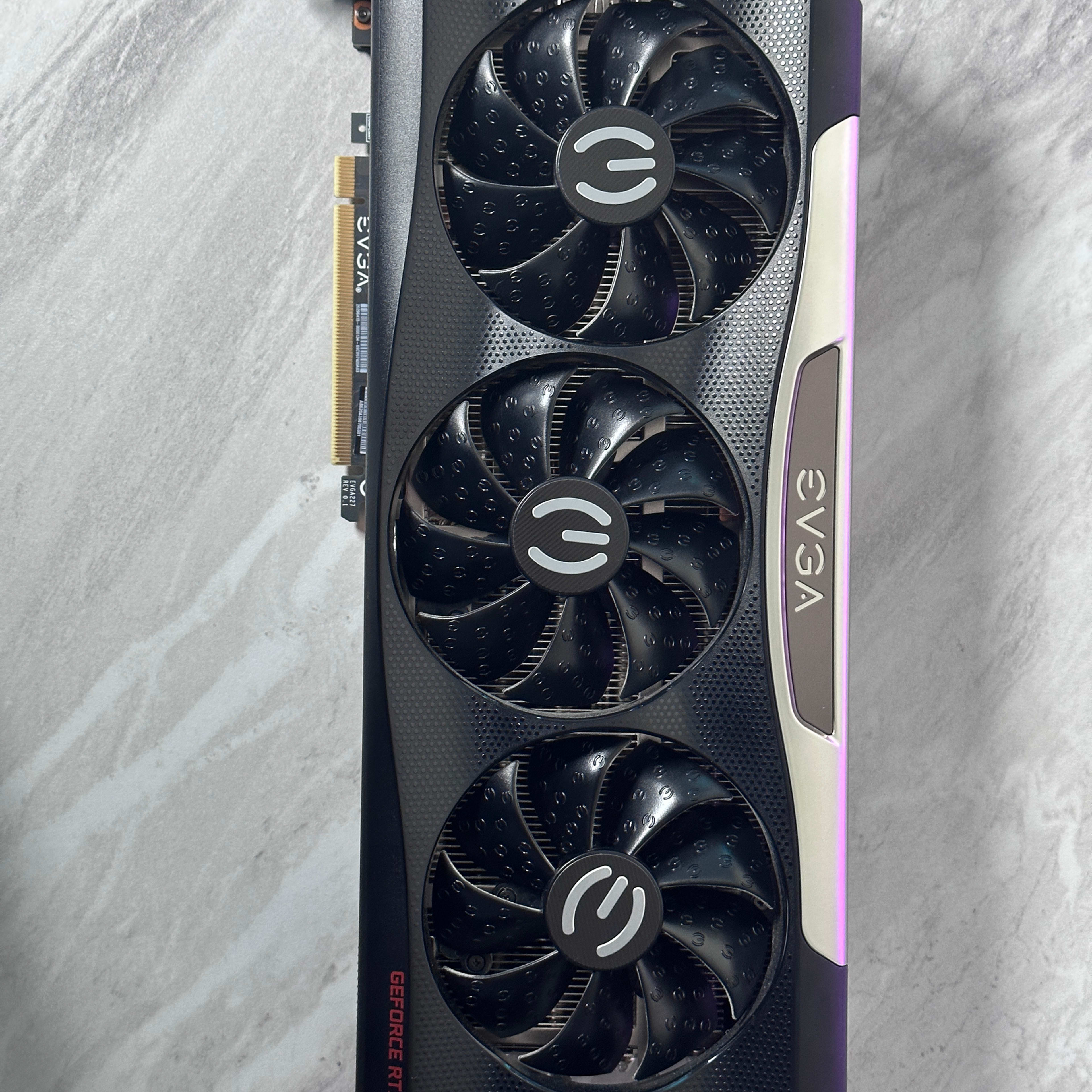 EVGA GeForce RTX 3090 24 GB FTW3 ULTRA GAMING Video Card | Jawa