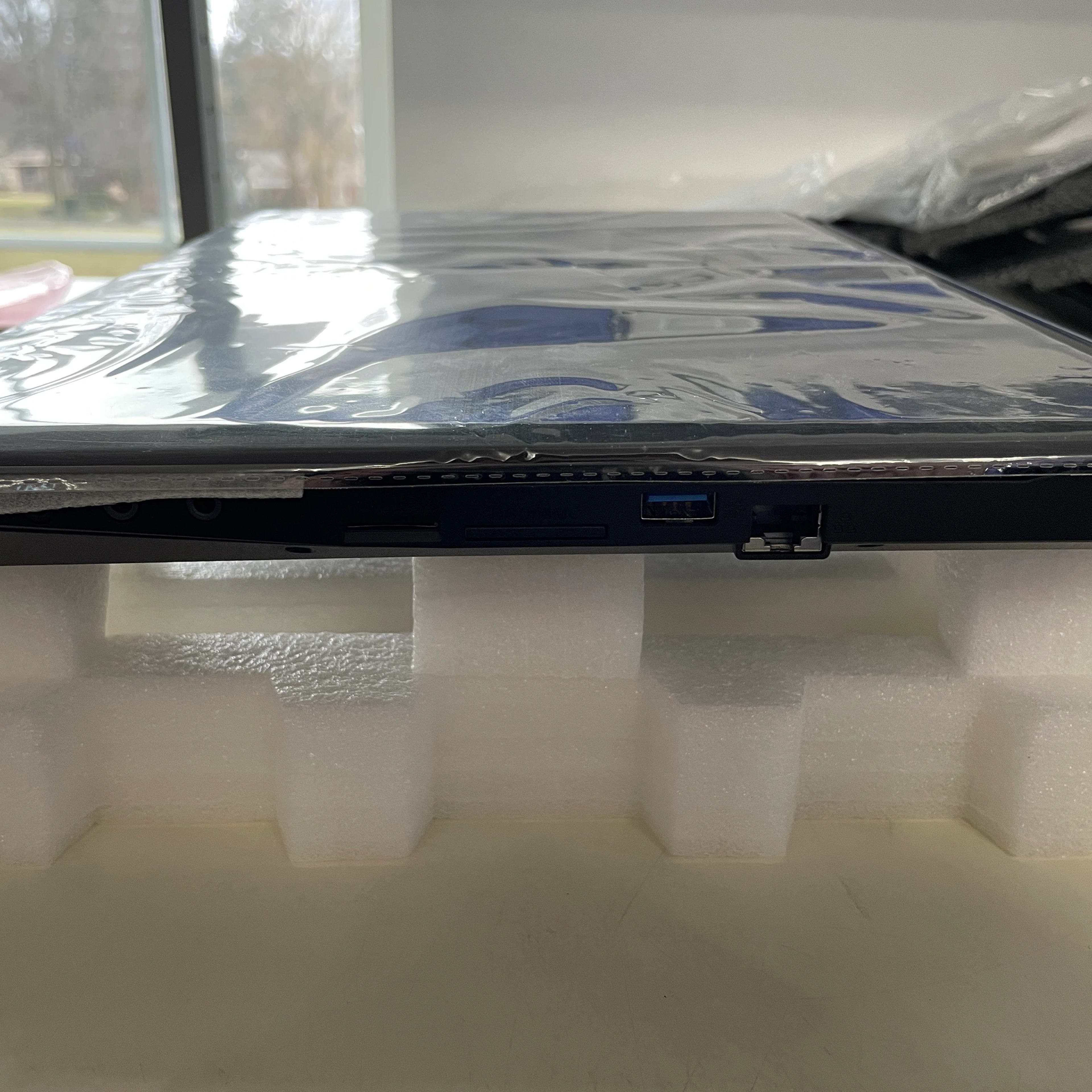 Clevo 15.6 Clevo 15.6