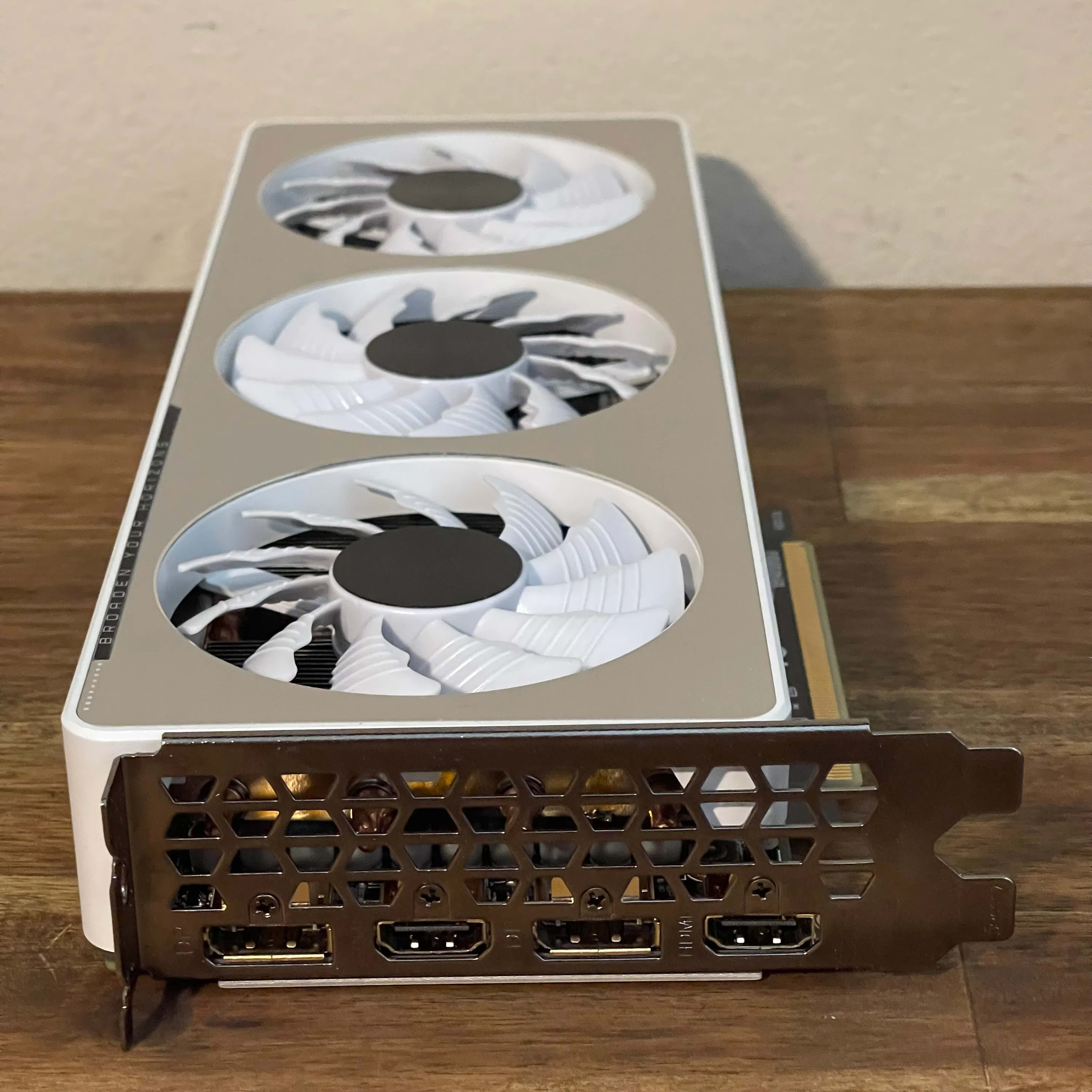 Gigabyte Vision OC 3060 Ti 8GB GPU | Jawa Gigabyte Vision OC 3060 Ti 8GB GPU | Jawa