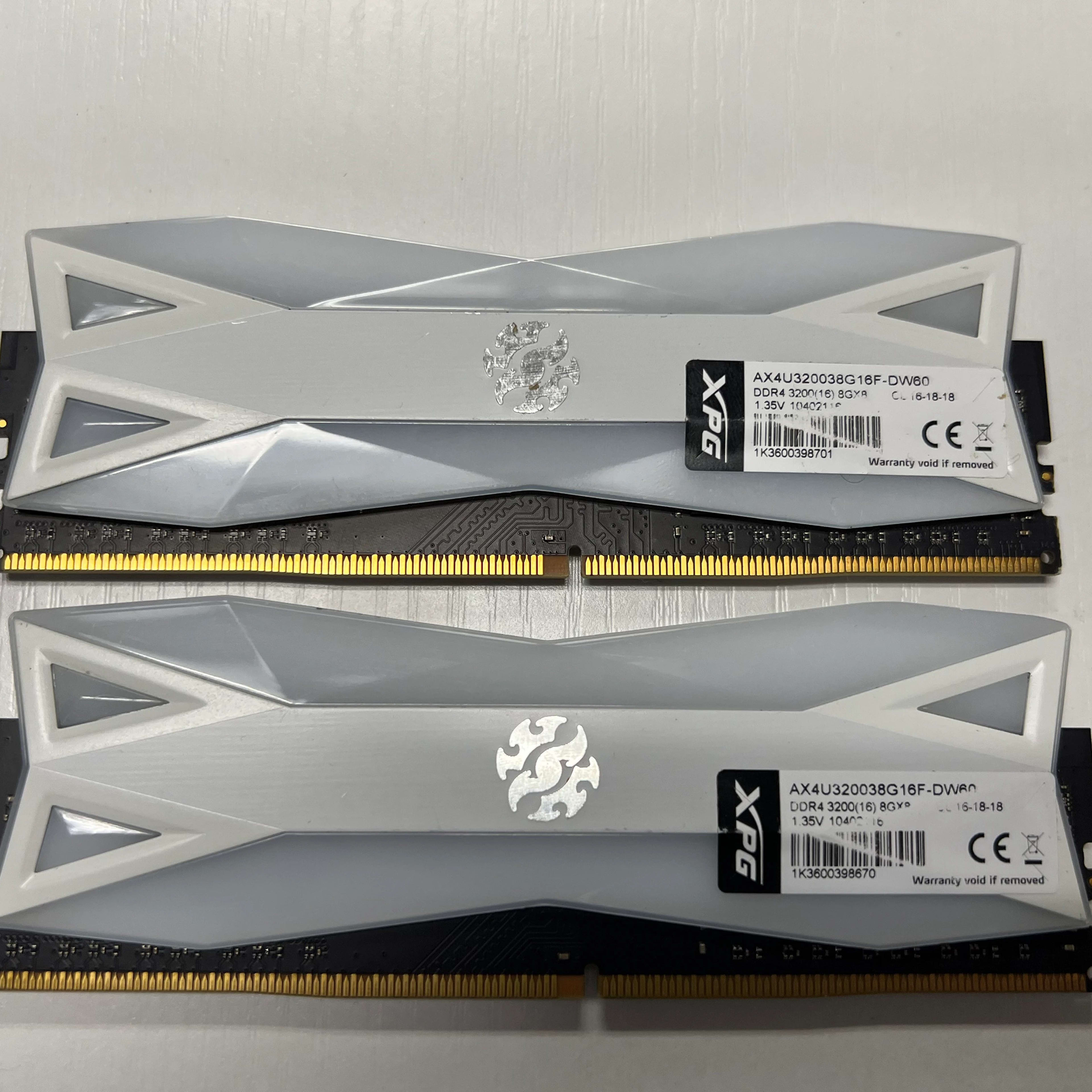XPG 16GB (2x8) 3200MHz CL16 | Jawa