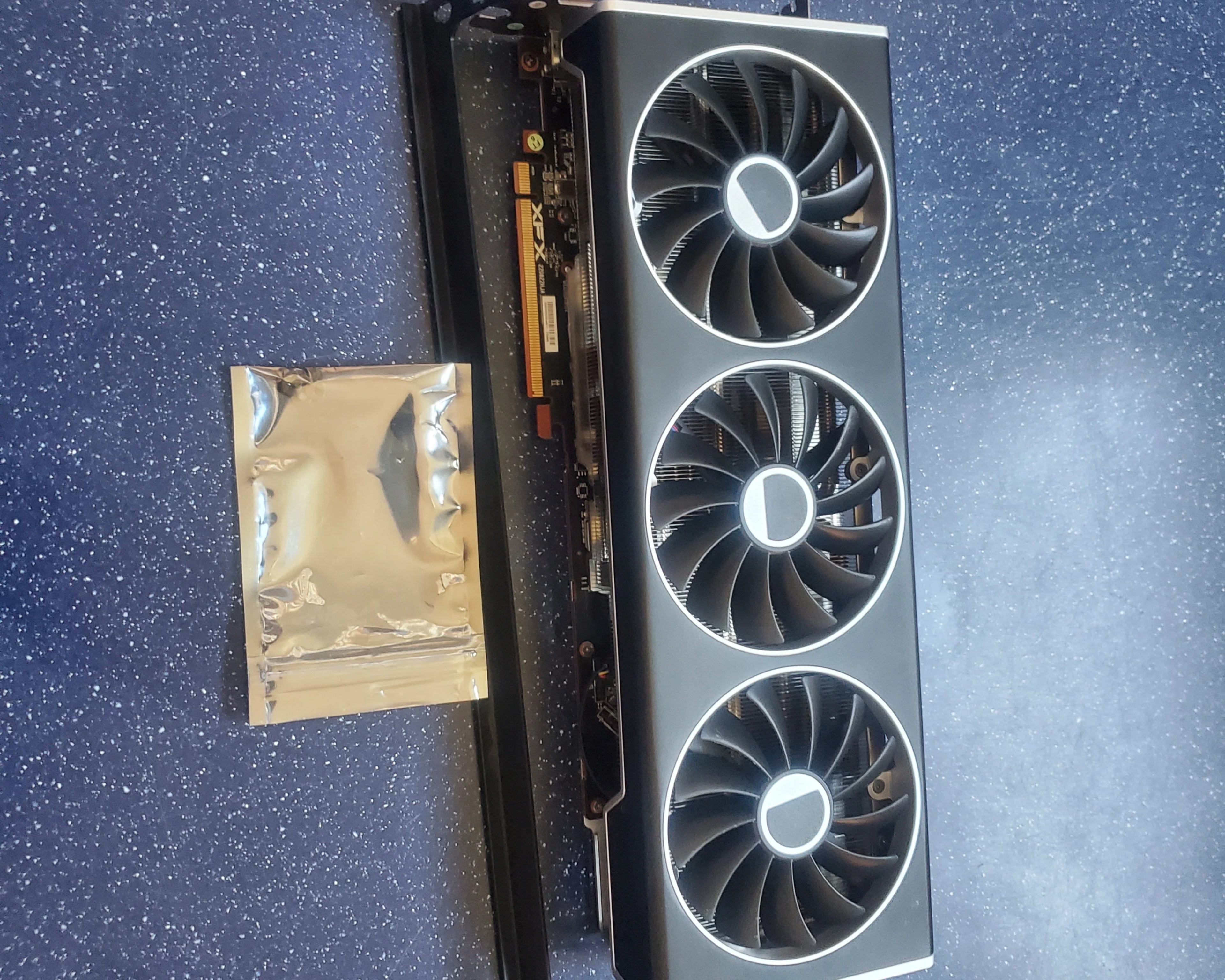 ASUS ROG STRIX RTX3090 24gb WHITE OC GPU | Jawa ASUS ROG STRIX RTX3090 24gb WHITE OC GPU | Jawa