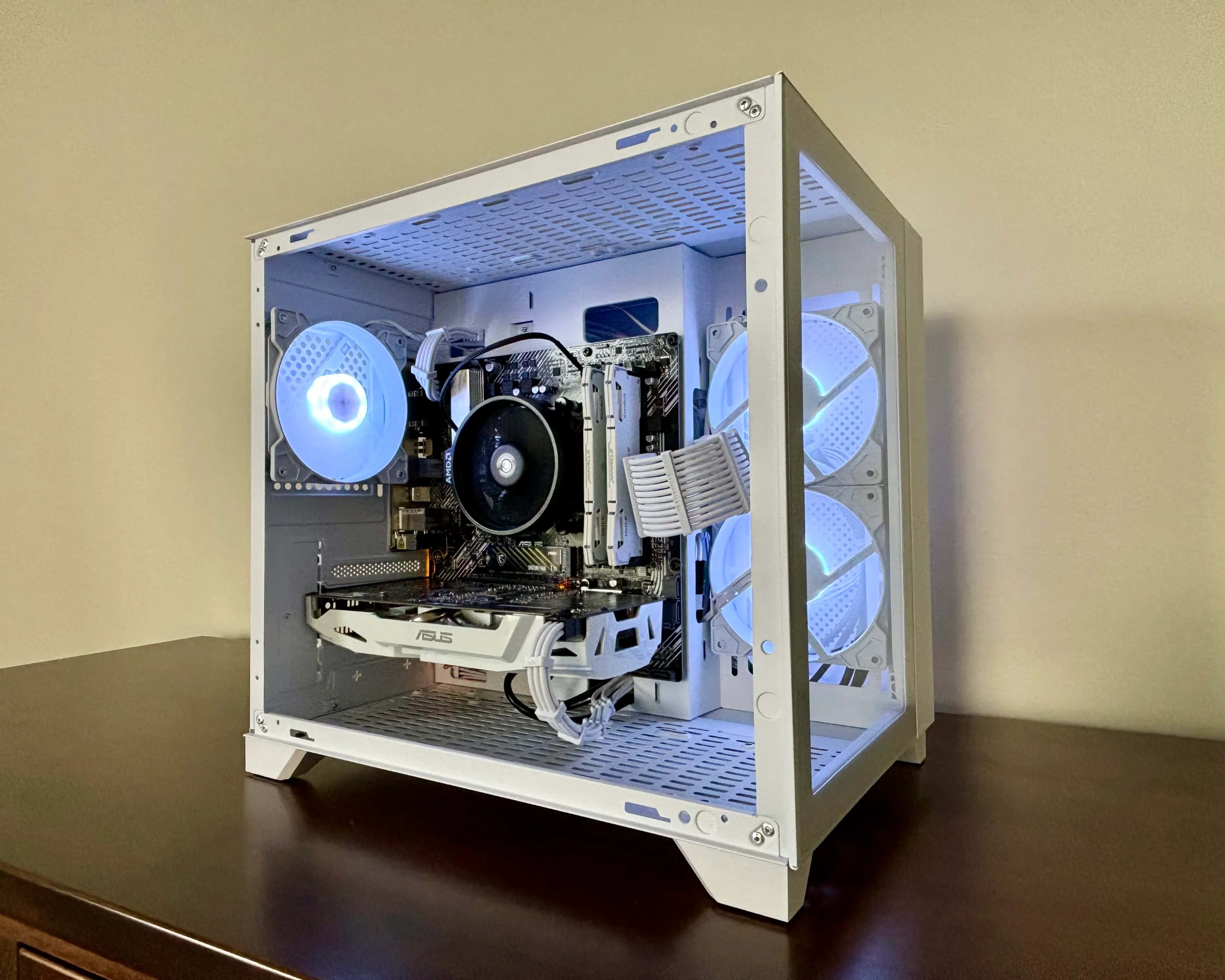 Rtx 2070 Super ○ 1Tb SSD ○ Ryzen 5 2600 ○ 16GB DDR4 Rtx 2070 Super ○ 1Tb SSD ○ Ryzen 5 2600 ○ 16GB DDR4