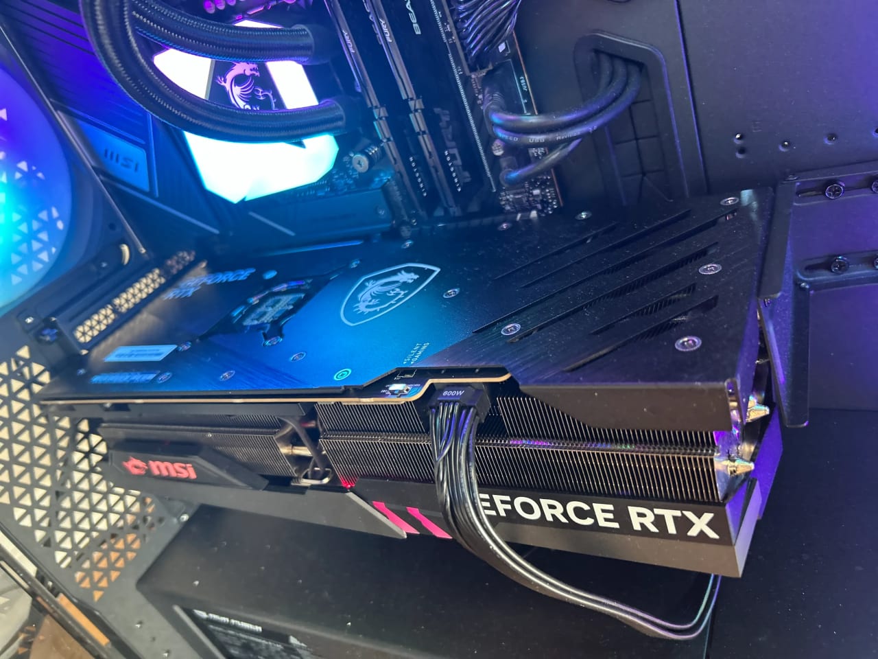 MSI GeForce RTX 4090 Gaming X Trio | Jawa MSI GeForce RTX 4090 Gaming X Trio | Jawa