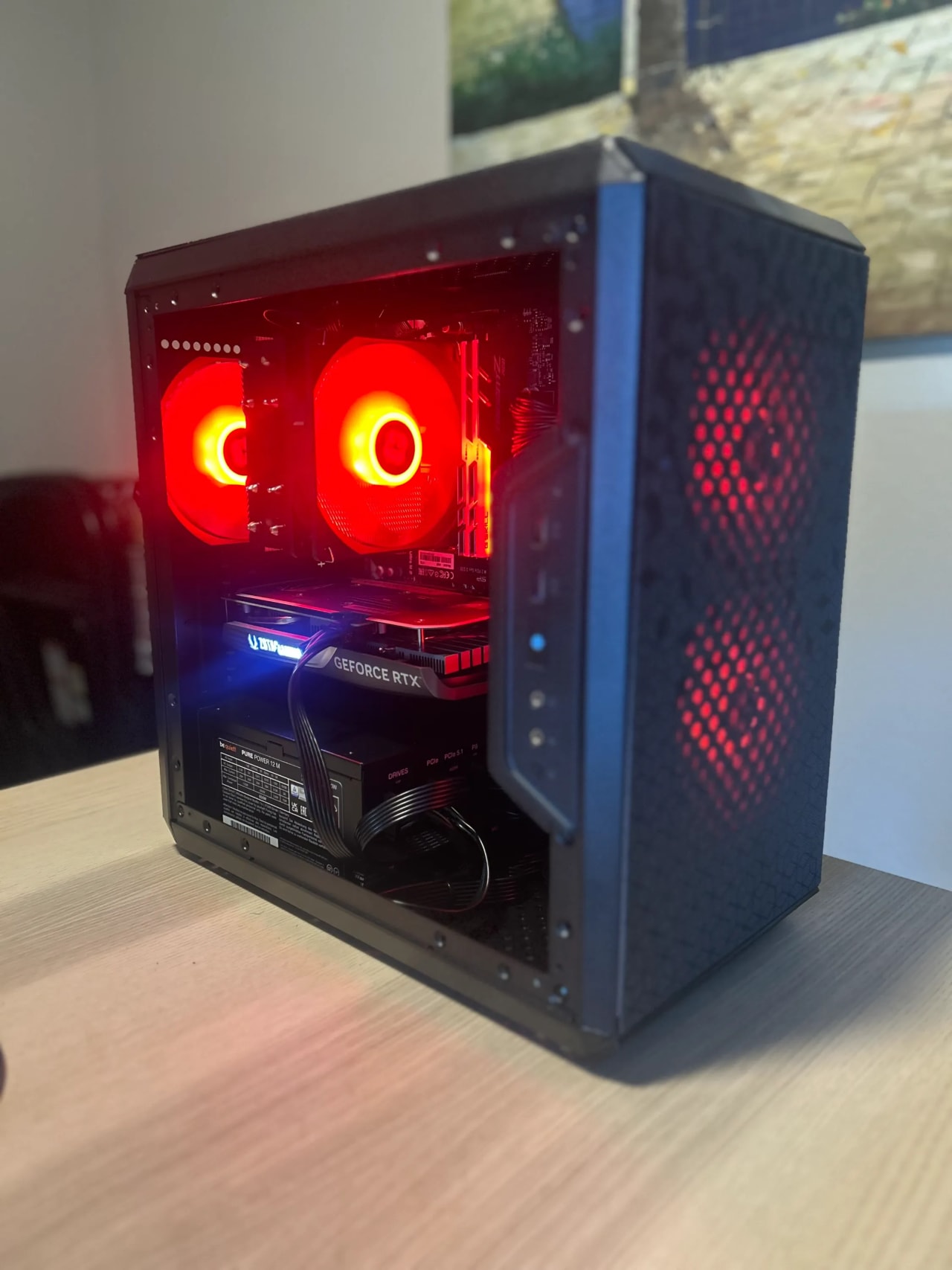 RTX 4060 / AMD Ryzen 5600x / 1TB M.2 / 16GB DDR4 / 650W 80 RTX 4060 / AMD Ryzen 5600x / 1TB M.2 / 16GB DDR4 / 650W 80
