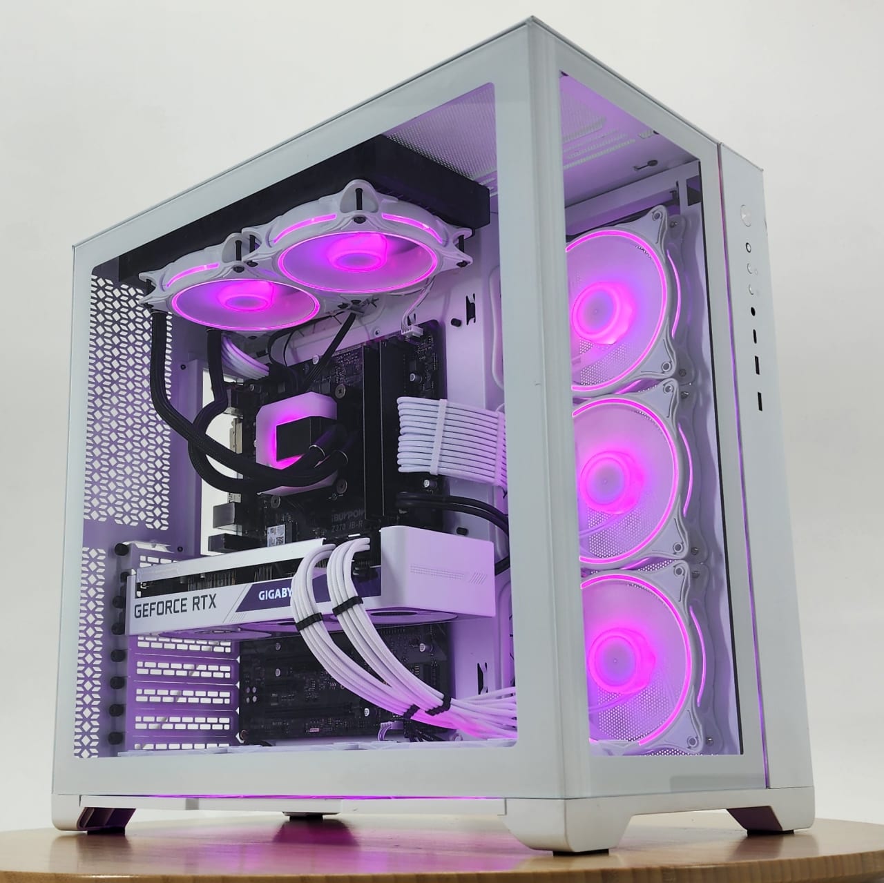 Gaming PC i7-9700K 16GB RAM 1TB SSD RTX 3070 8GB Windows 11 Gaming PC i7-9700K 16GB RAM 1TB SSD RTX 3070 8GB Windows 11