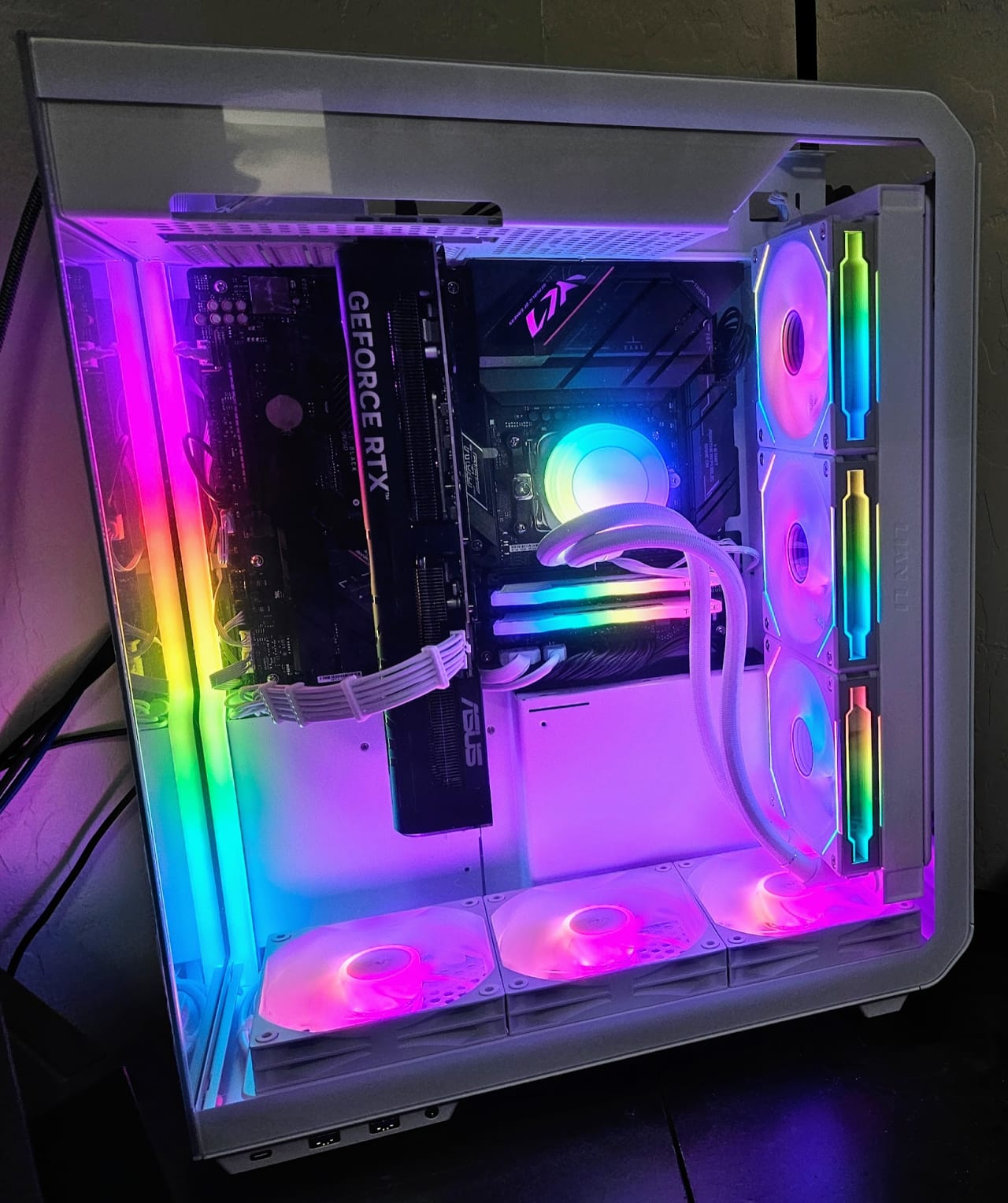 烏鷺 Uro | Ryzen 5 9600X + RTX 5070 Ti | South of the Circle 烏鷺 Uro | Ryzen 5 9600X + RTX 5070 Ti | South of the Circle