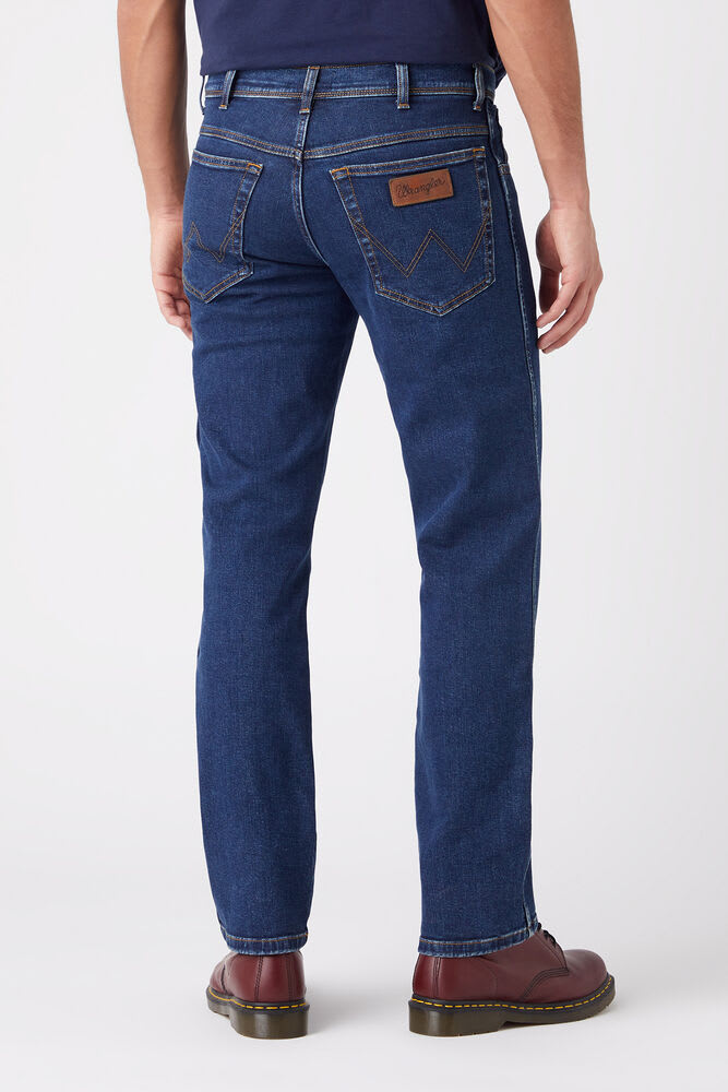 wrangler texas regular fit stretch darkstone | Jeans Centre