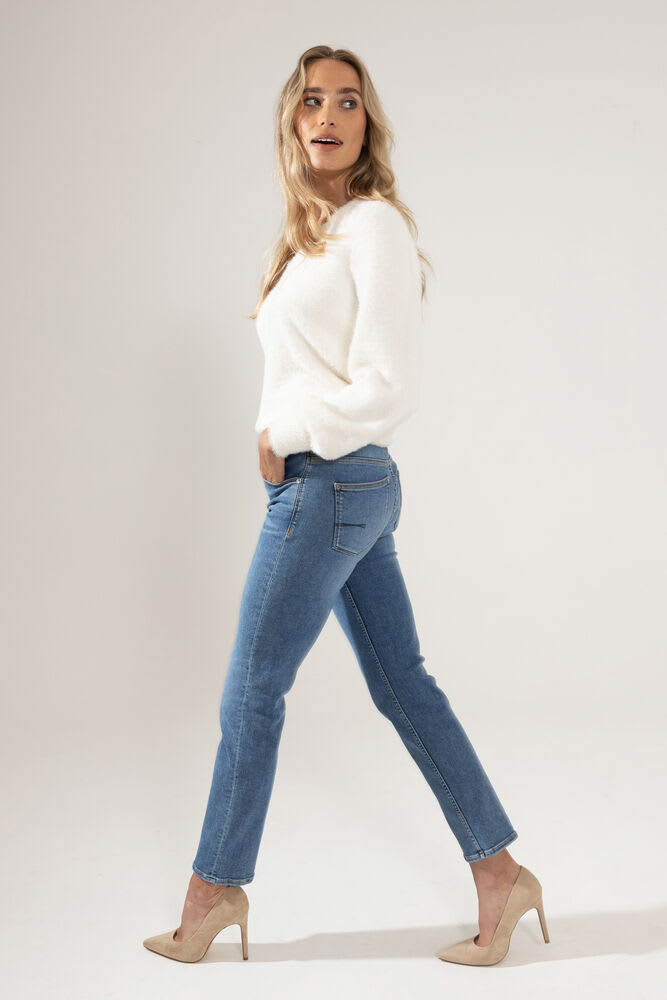 garcia celia 248 straight medium used | Jeans Centre