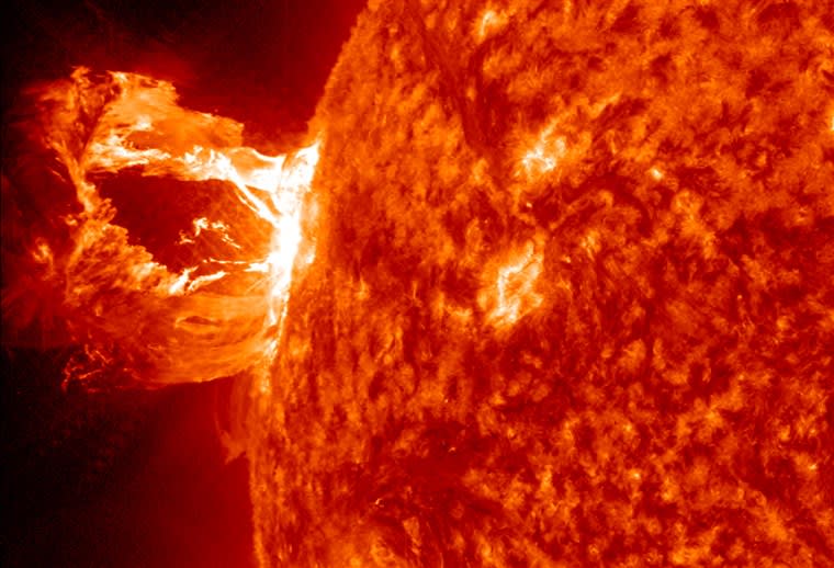 Five Of The Largest Recorded Solar Flares And The Havoc They Wreaked five-of-the-largest-recorded-solar-flares-and-the-havoc-they-wreaked