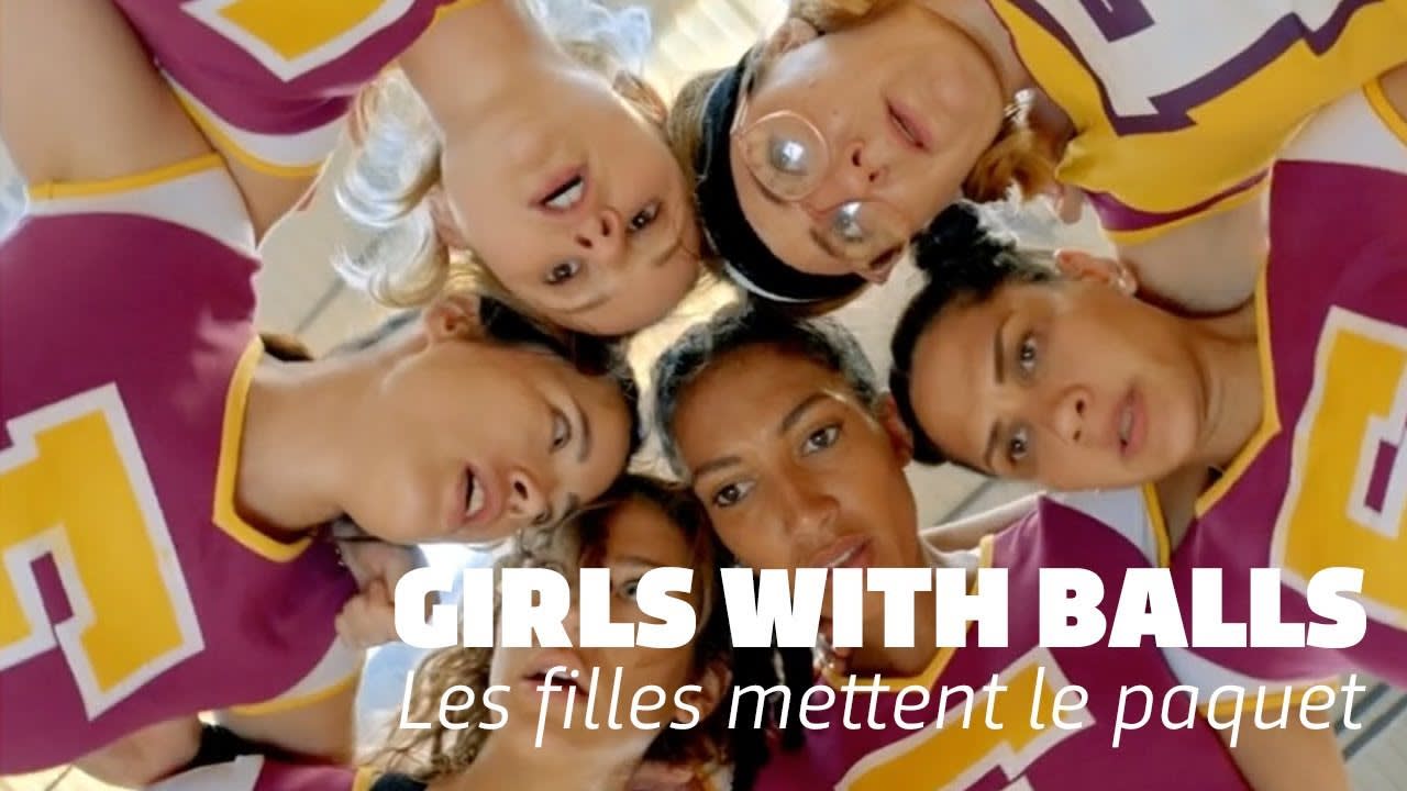 'Girls with Balls' - Review (Netflix) | Horror