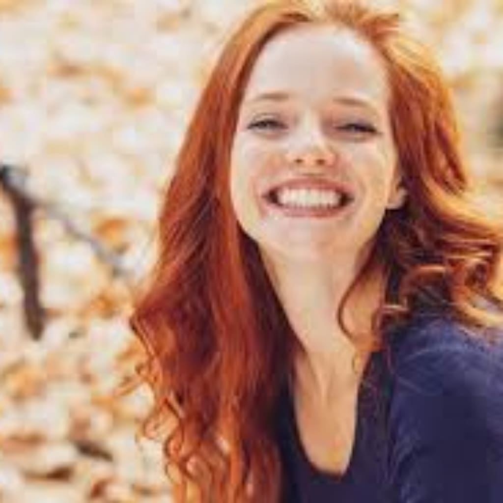 Best Colors To Wear With Red Hair