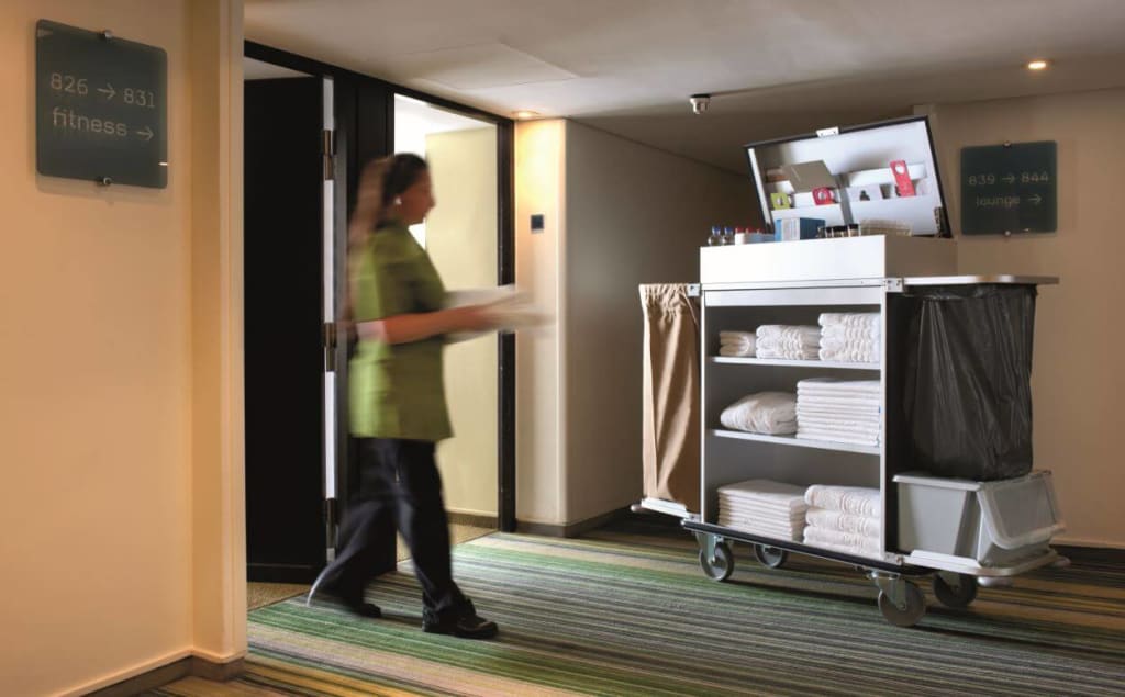 Hotel Housekeeping Linen Trolley