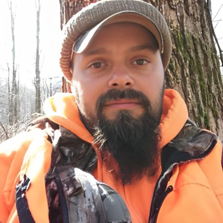 Sarah Buzzard's Instagram, Twitter & Facebook on IDCrawl