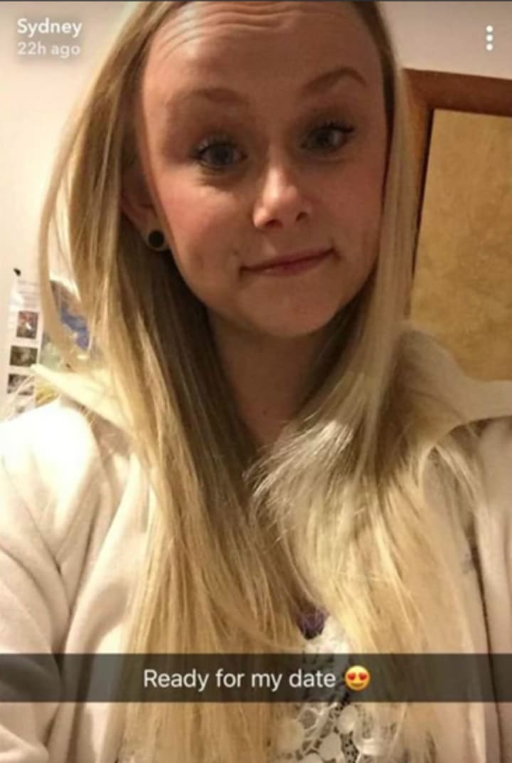 Bailey Boswell And Aubrey Trail The Twisted Minds Behind Sydney Loofe