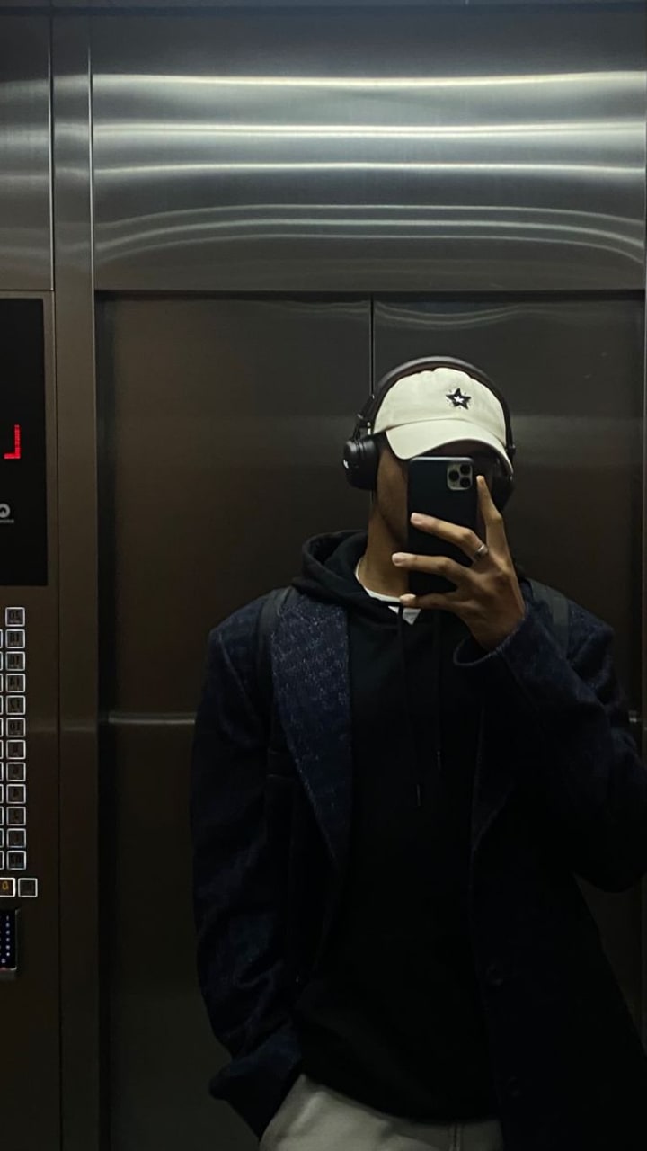 Man Selfie No Face No Face Photo Ideas For Shy Individuals