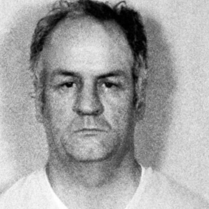 25 Creepy Facts About Well Known Serial Killers Criminal