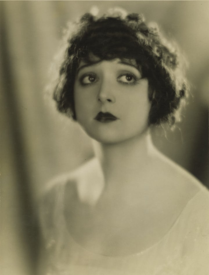 Cupid S Bow Lips 1920s | Lipstutorial.org