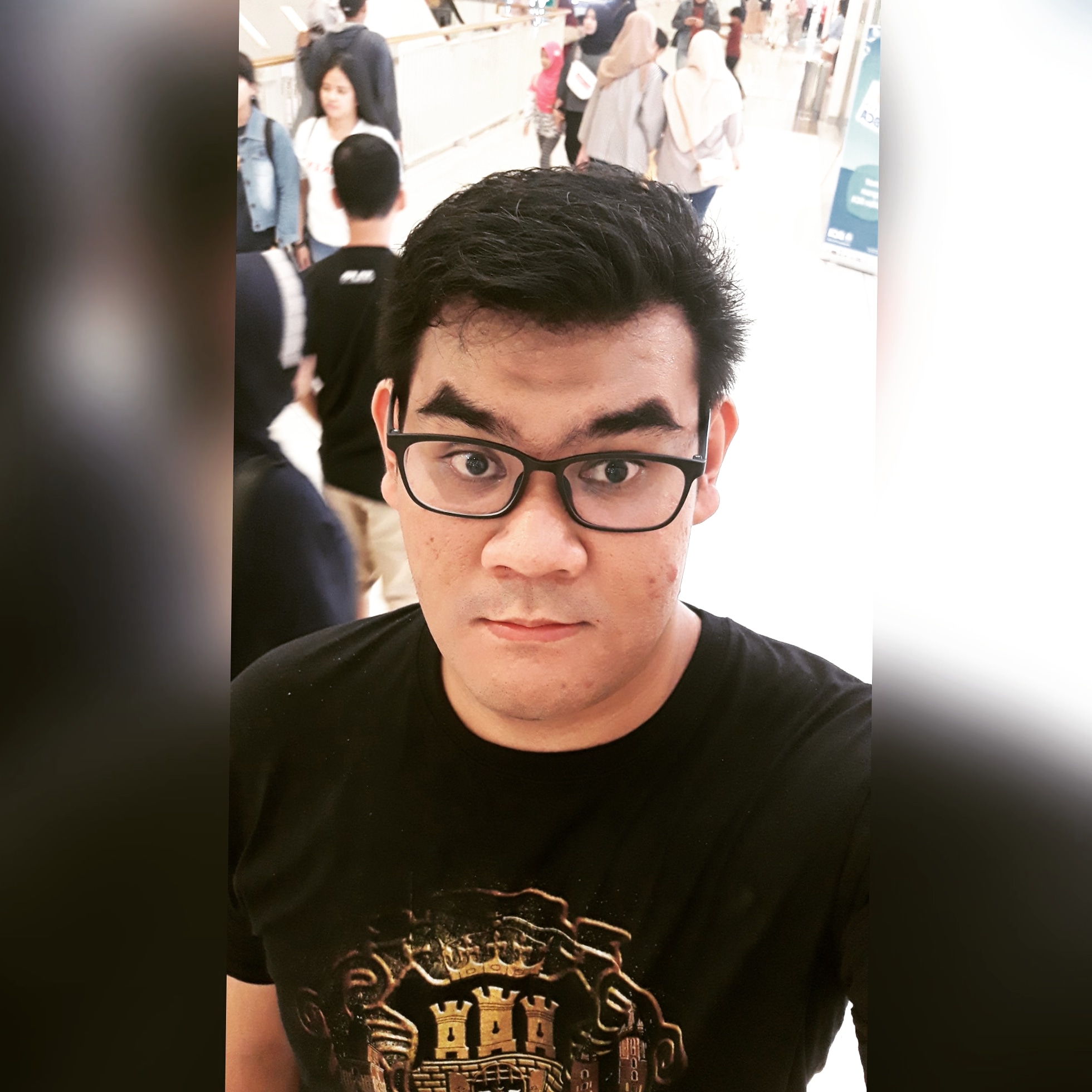 Aditya Wardhana's Instagram, Twitter & Facebook on IDCrawl