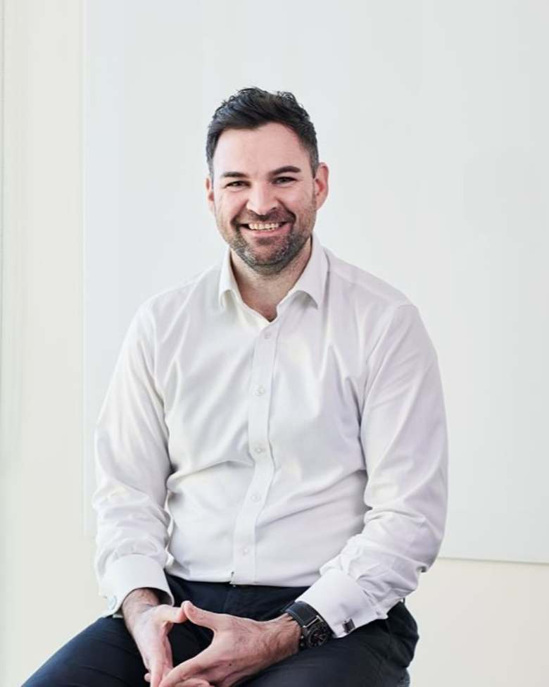 Jonny Powers | Director – Lease Advisory | United Kingdom