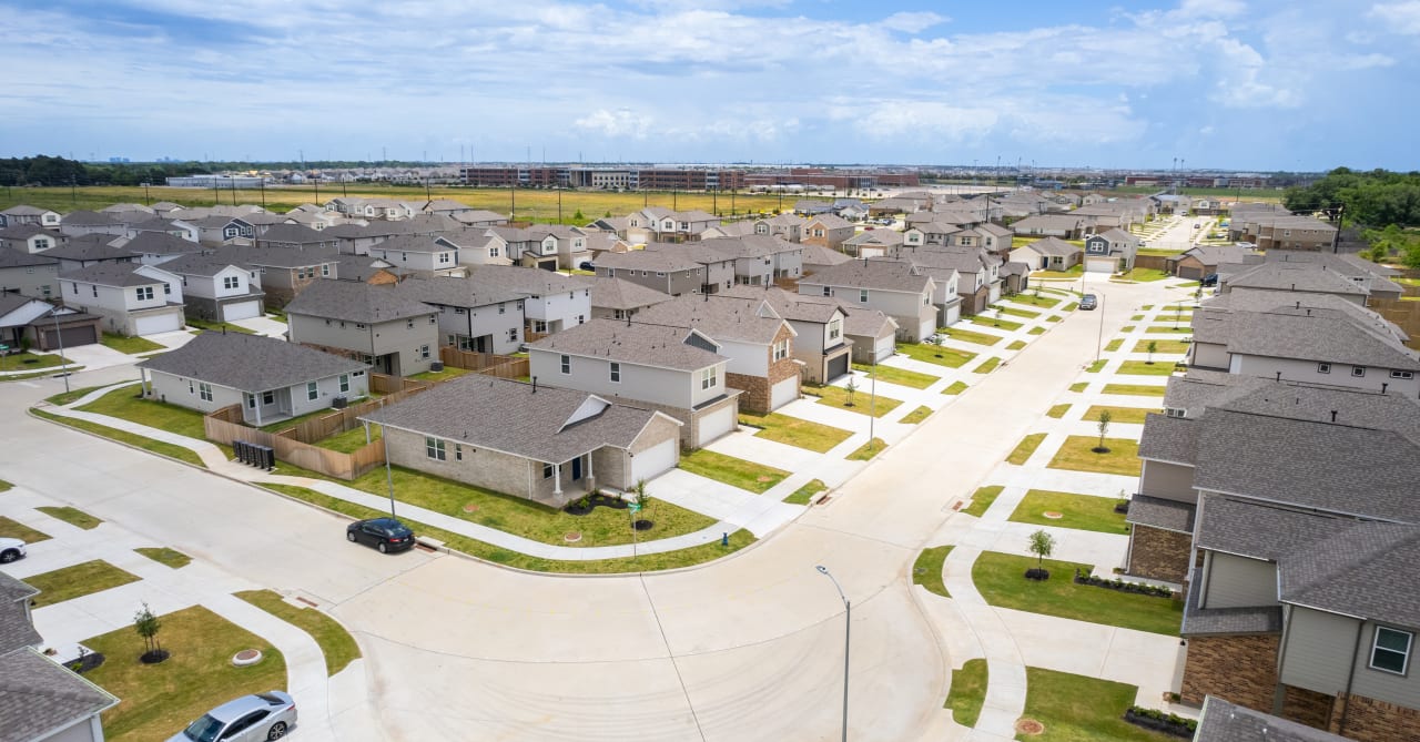 Katy Legacy - Katy - 판매용 부동산 | KR | JLL