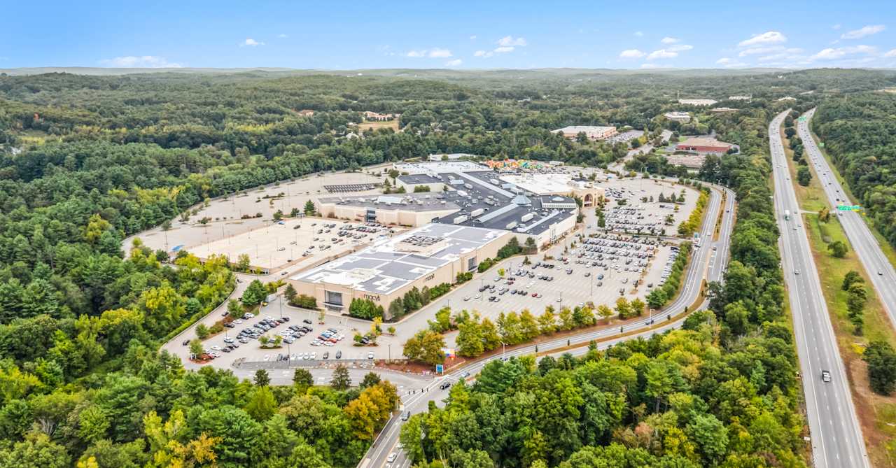 Solomon Pond Mall - Marlborough - 판매용 부동산 | KR | JLL