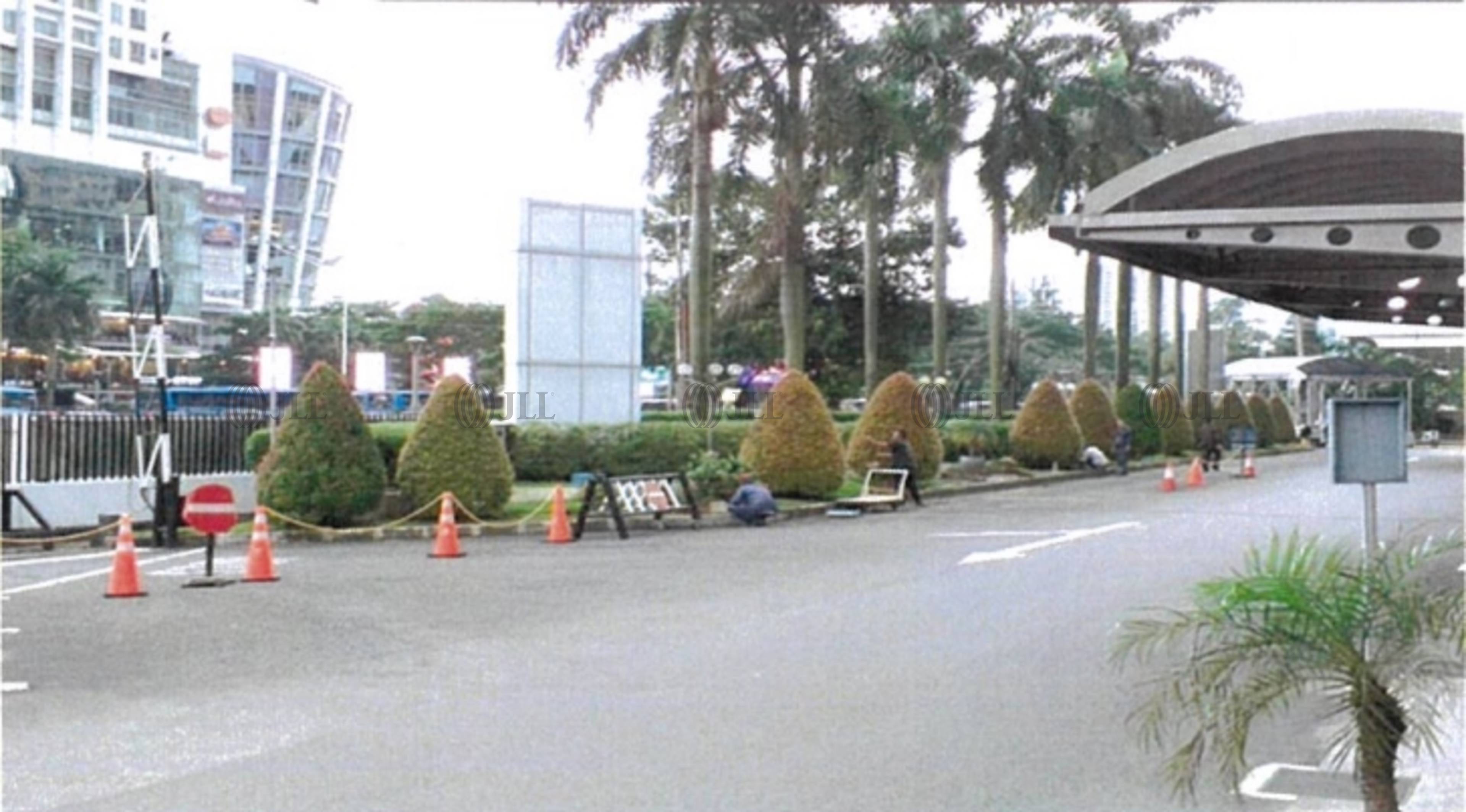 Summitmas I, Jl. Jend. Sudirman Kav. 61-62 | JLL Indonesia