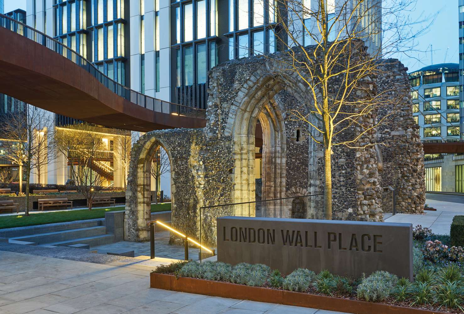 Rent, 2 London Wall Place, London, EC2Y 5DA | JLL