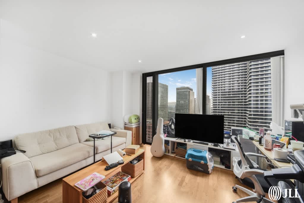 Buy an Apartment in London E14 | JLL Residential