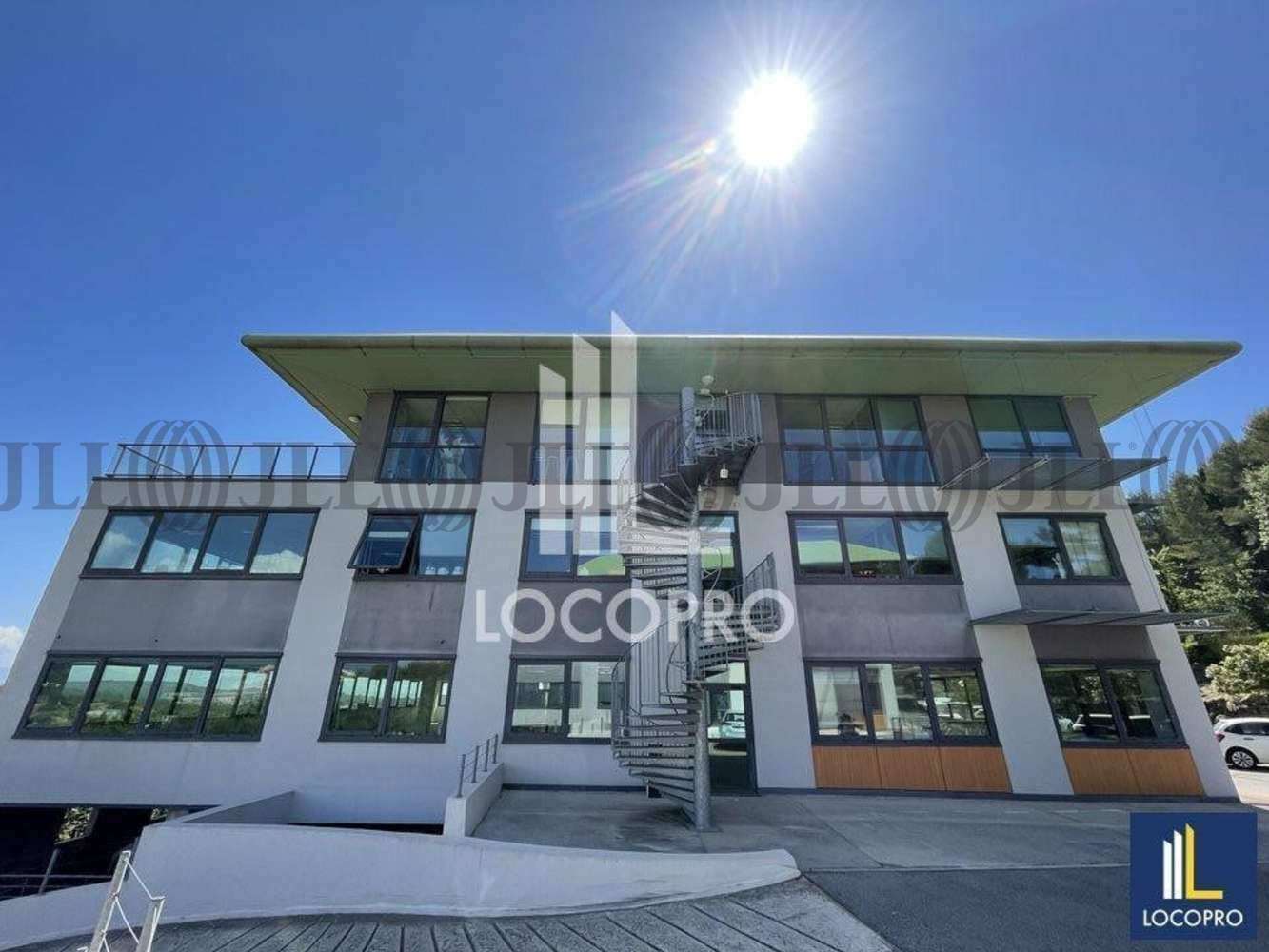 bureaux à louer - 06560 Provence-Alpes-Côte d'Azur VALBONNE (LP4306 ...