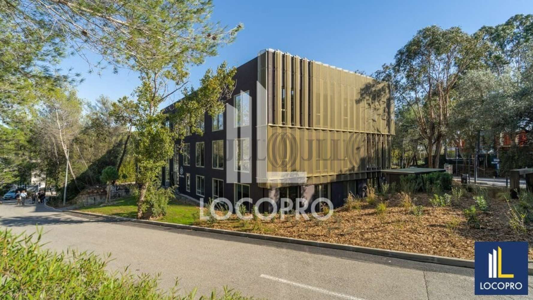 bureaux à louer - 06560 Provence-Alpes-Côte d'Azur VALBONNE (LP4306 ...