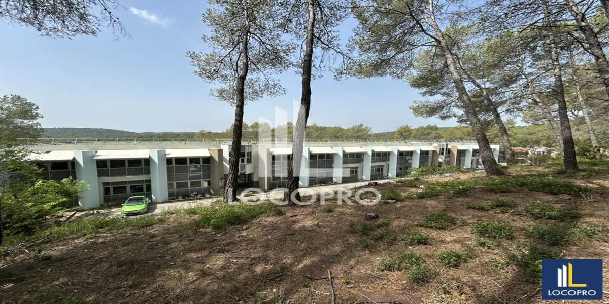 bureaux à louer - 06560 Provence-Alpes-Côte d'Azur VALBONNE (LP4306 ...