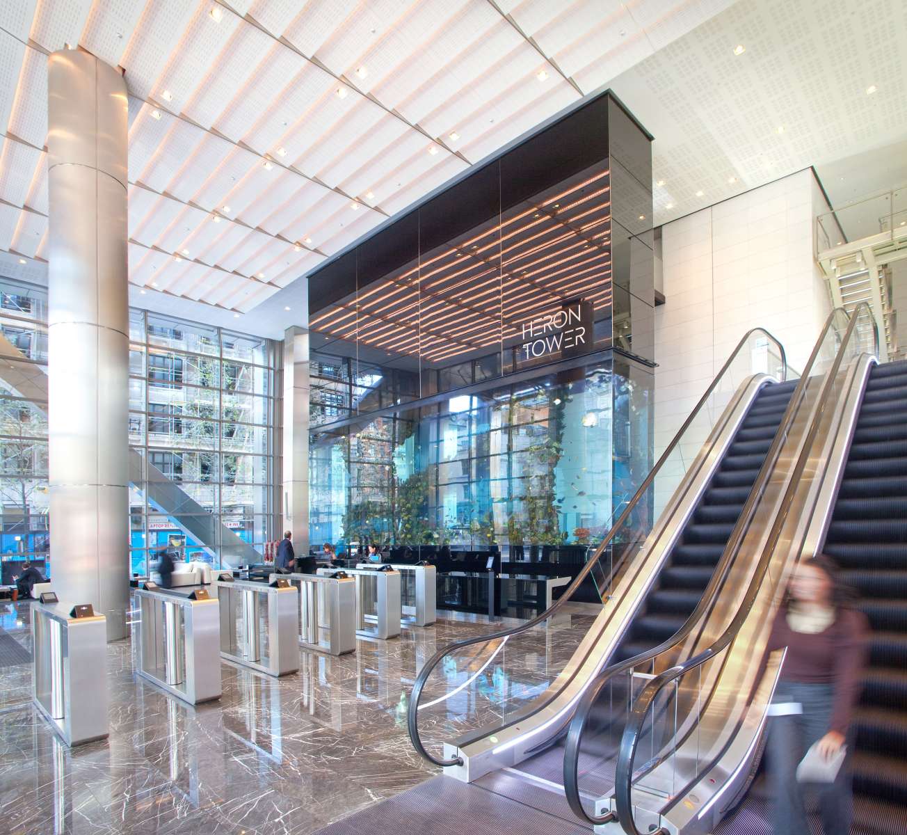 Serviced Office Property to rent Salesforce Tower EC2N 4AY London 1809 ...