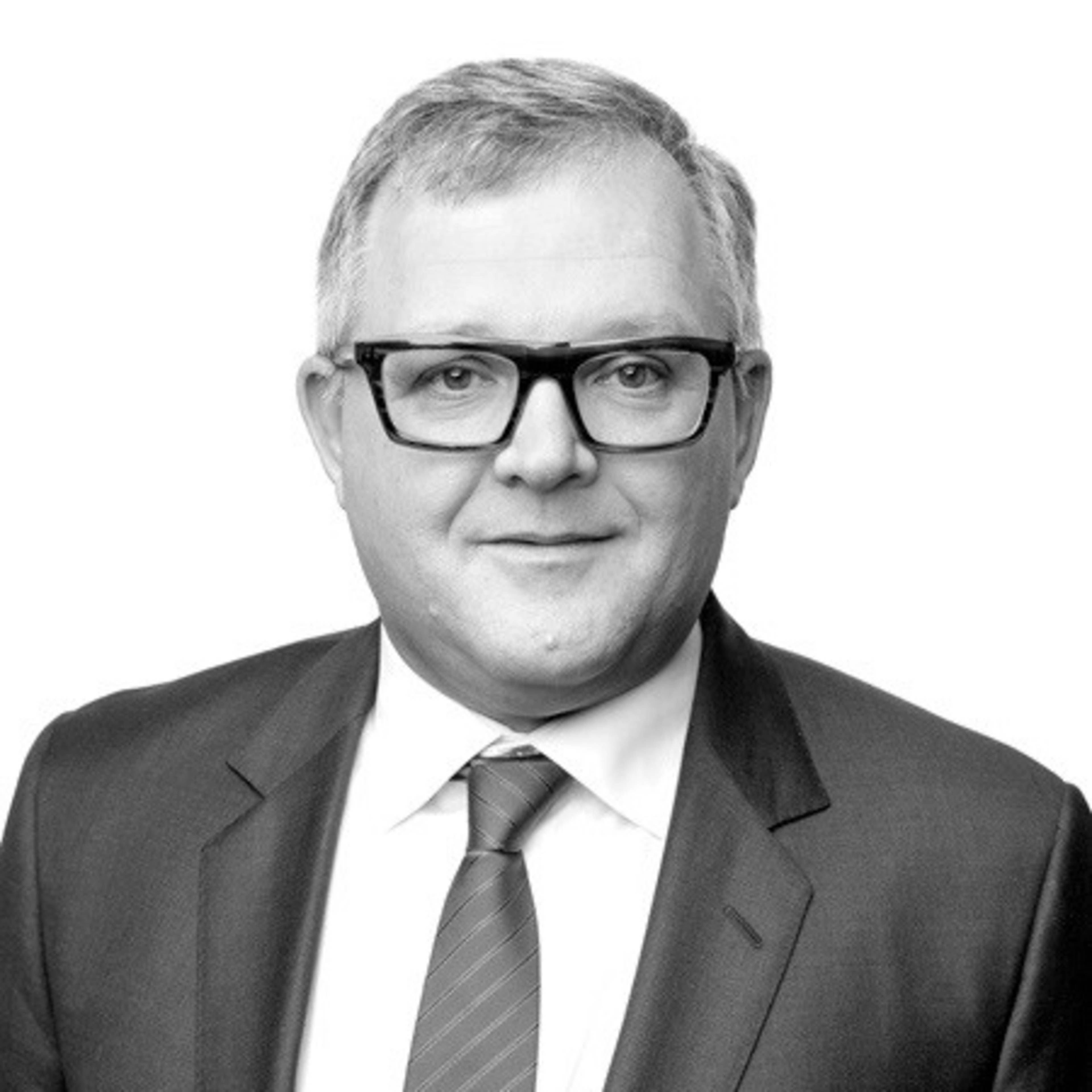 136-suite High-Rise Apartment Building with Stunning Views of Detroit ...