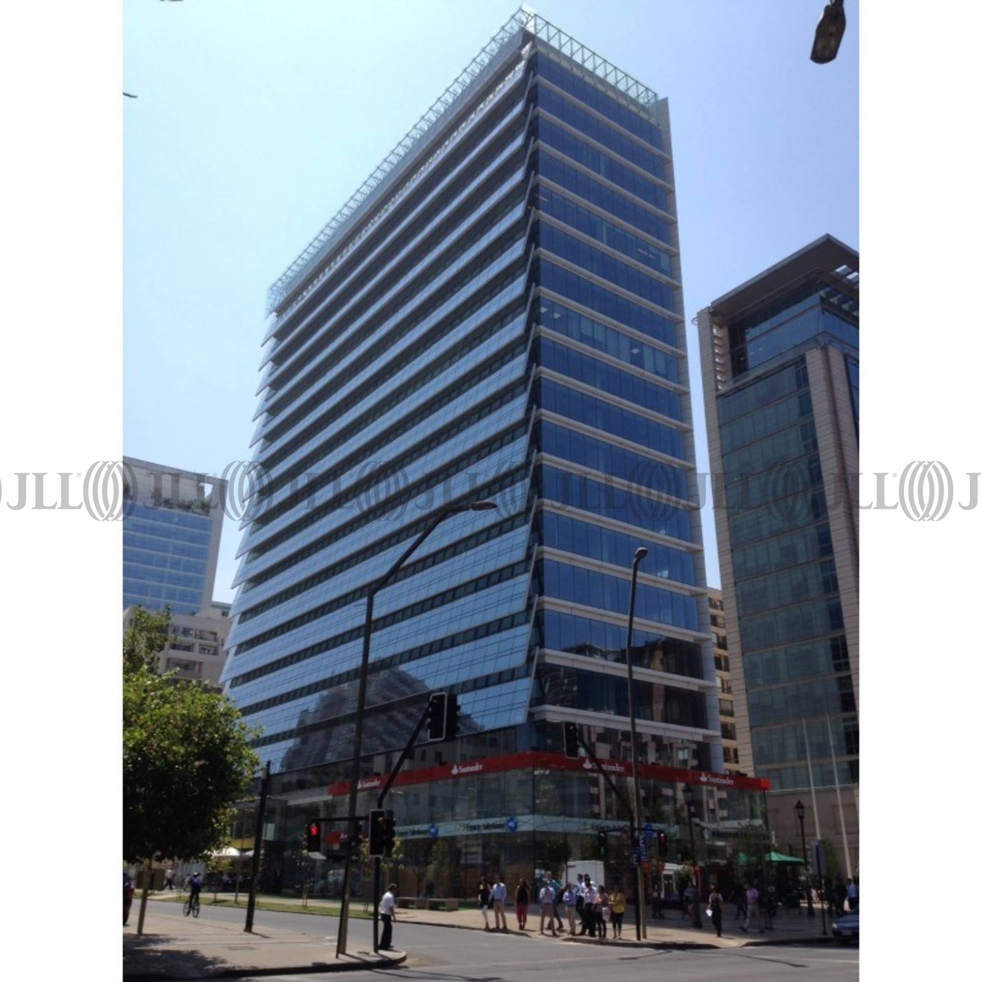 Patio Foster, Apoquindo 3472, Piso 2 | JLL Propiedades - CL