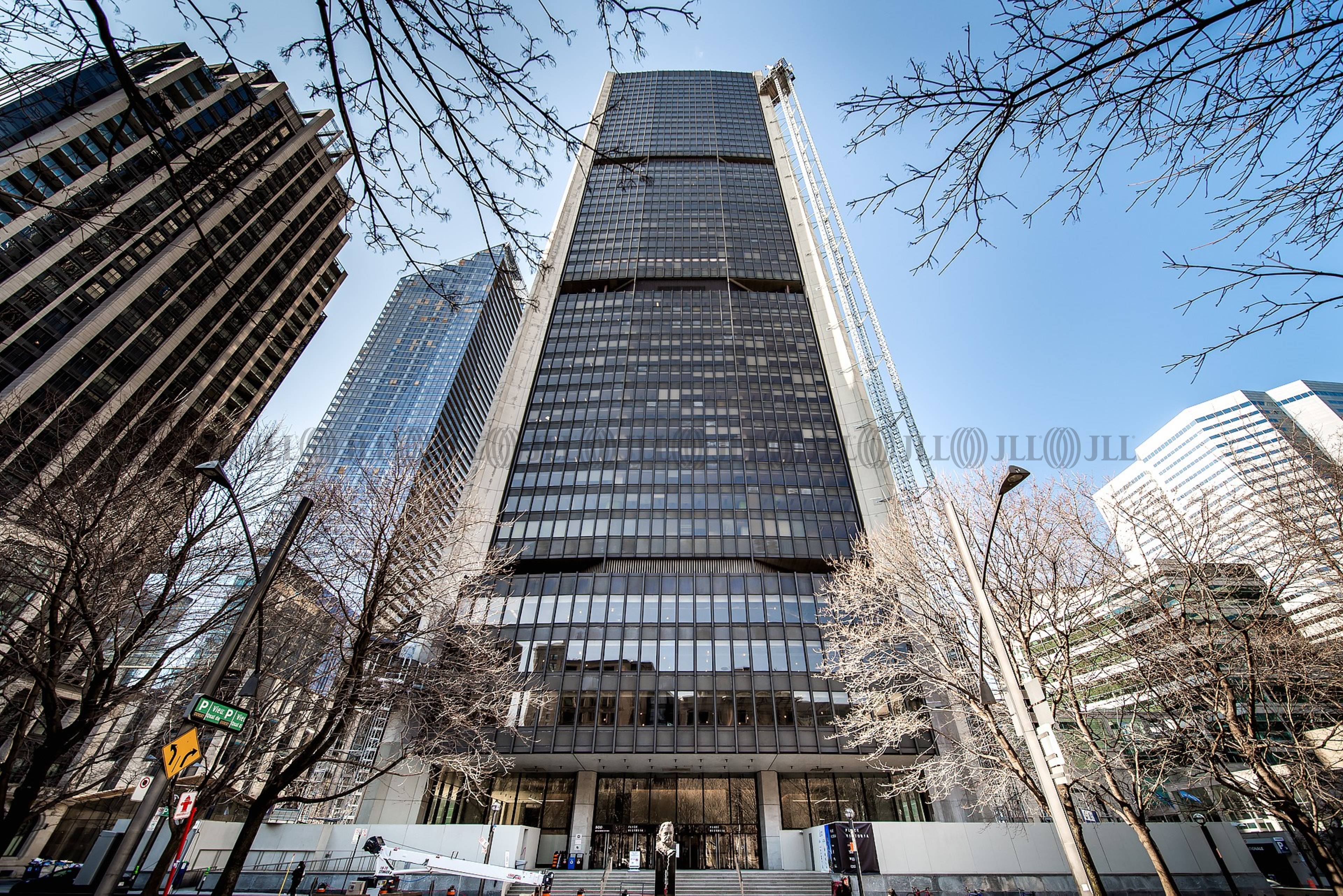 Plug & Play, Office for lease, 800 Square-Victoria Street | JLL ...