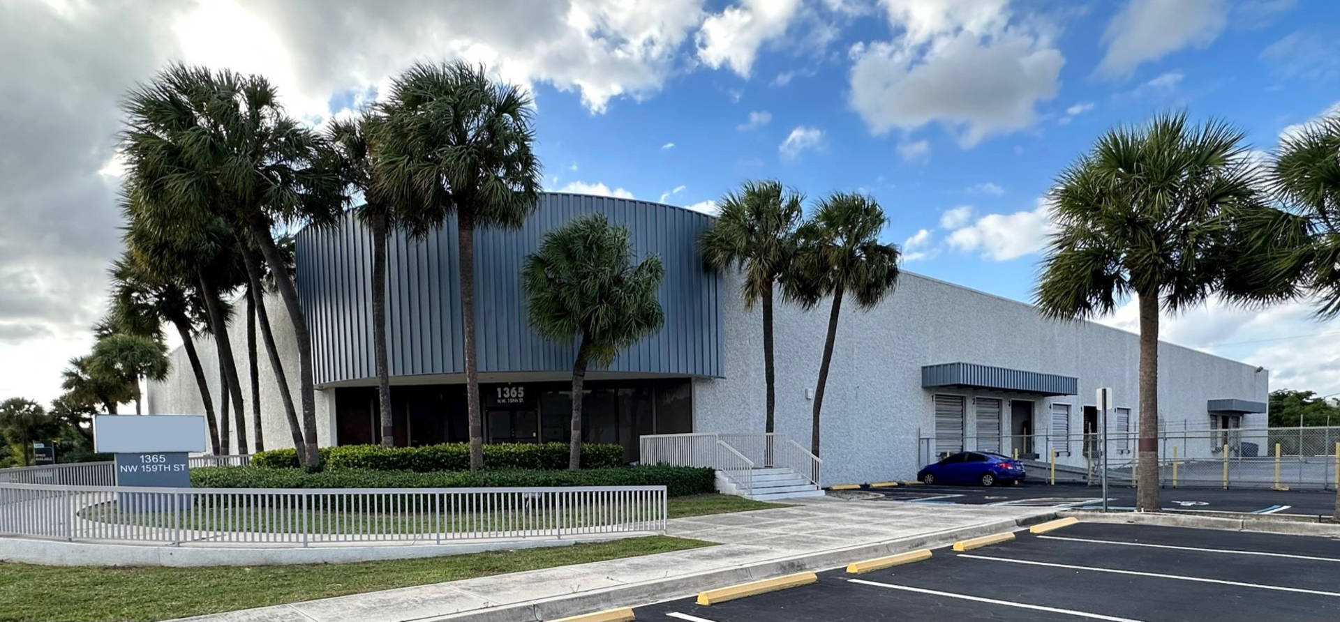 Sunshine State Industrial Park, Bldg 1365, 1365 NW 159th St | JLL Properties - US