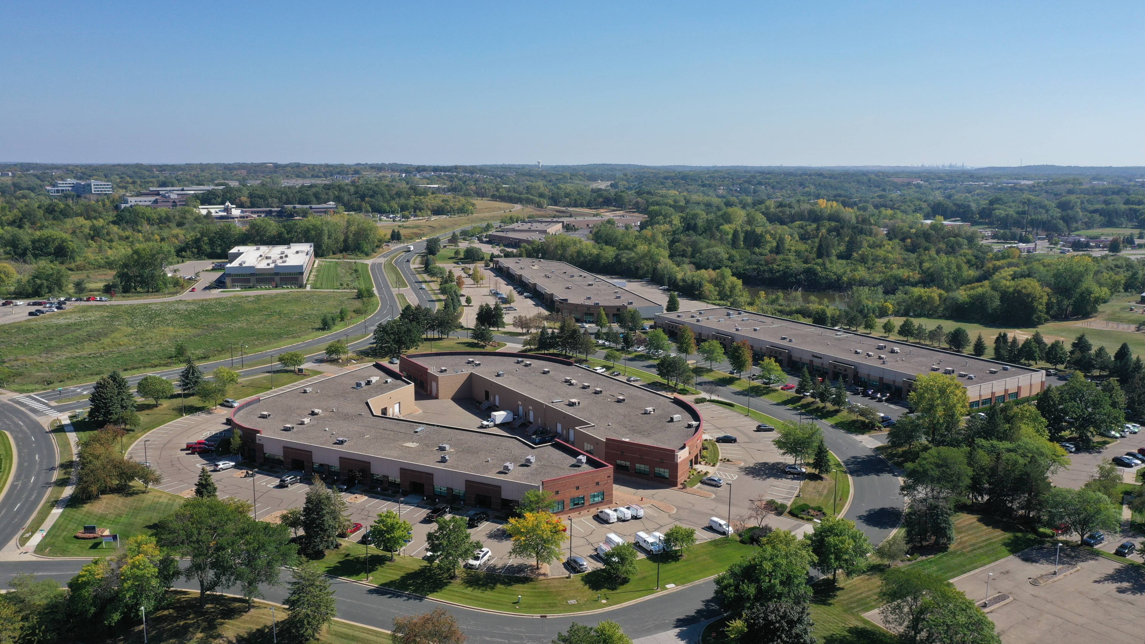 Waters Business Center I, 2910 Waters Rd | JLL Properties - US