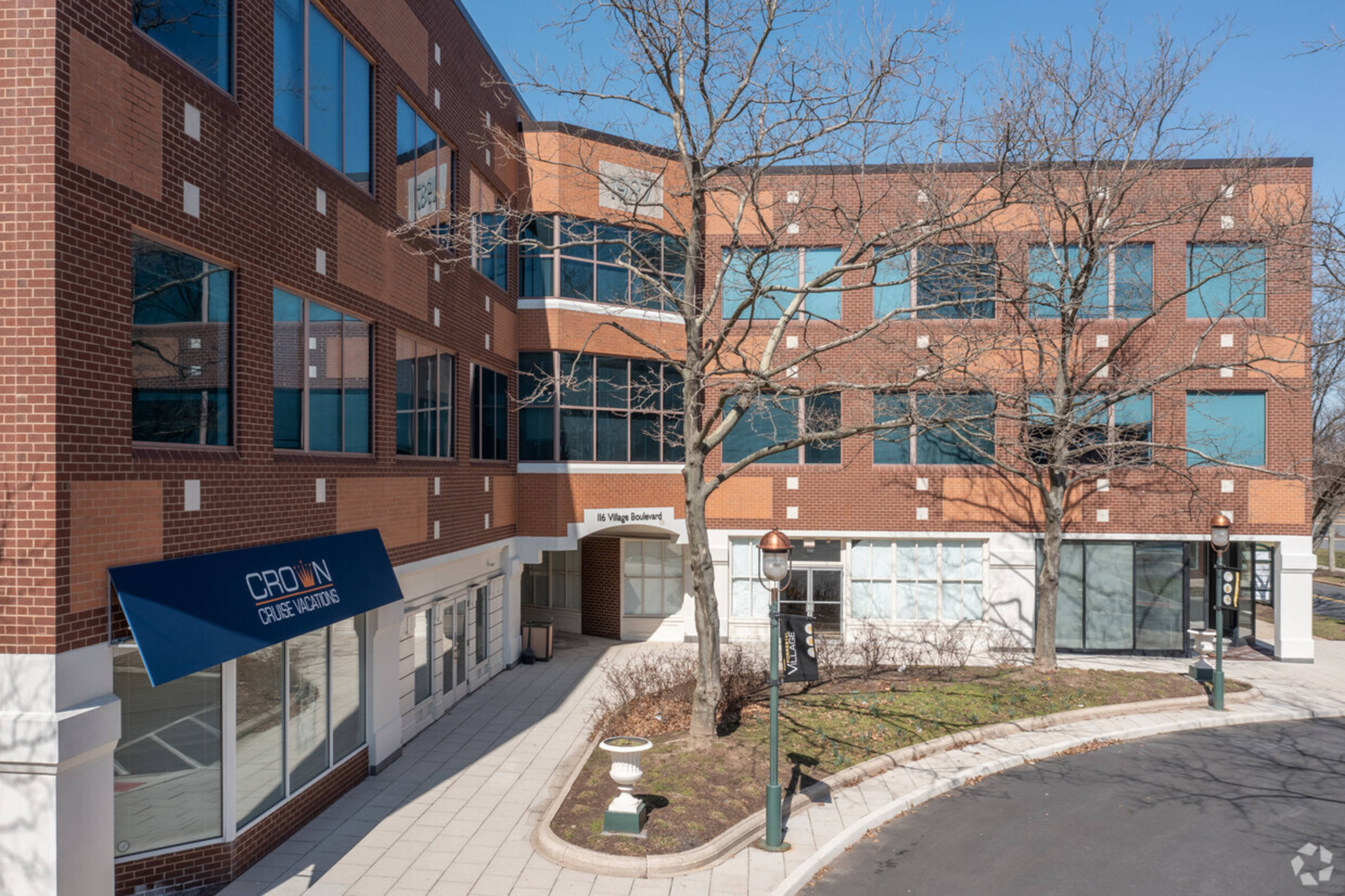 Princeton Forrestal Village, 107 Main St. | JLL Properties - US