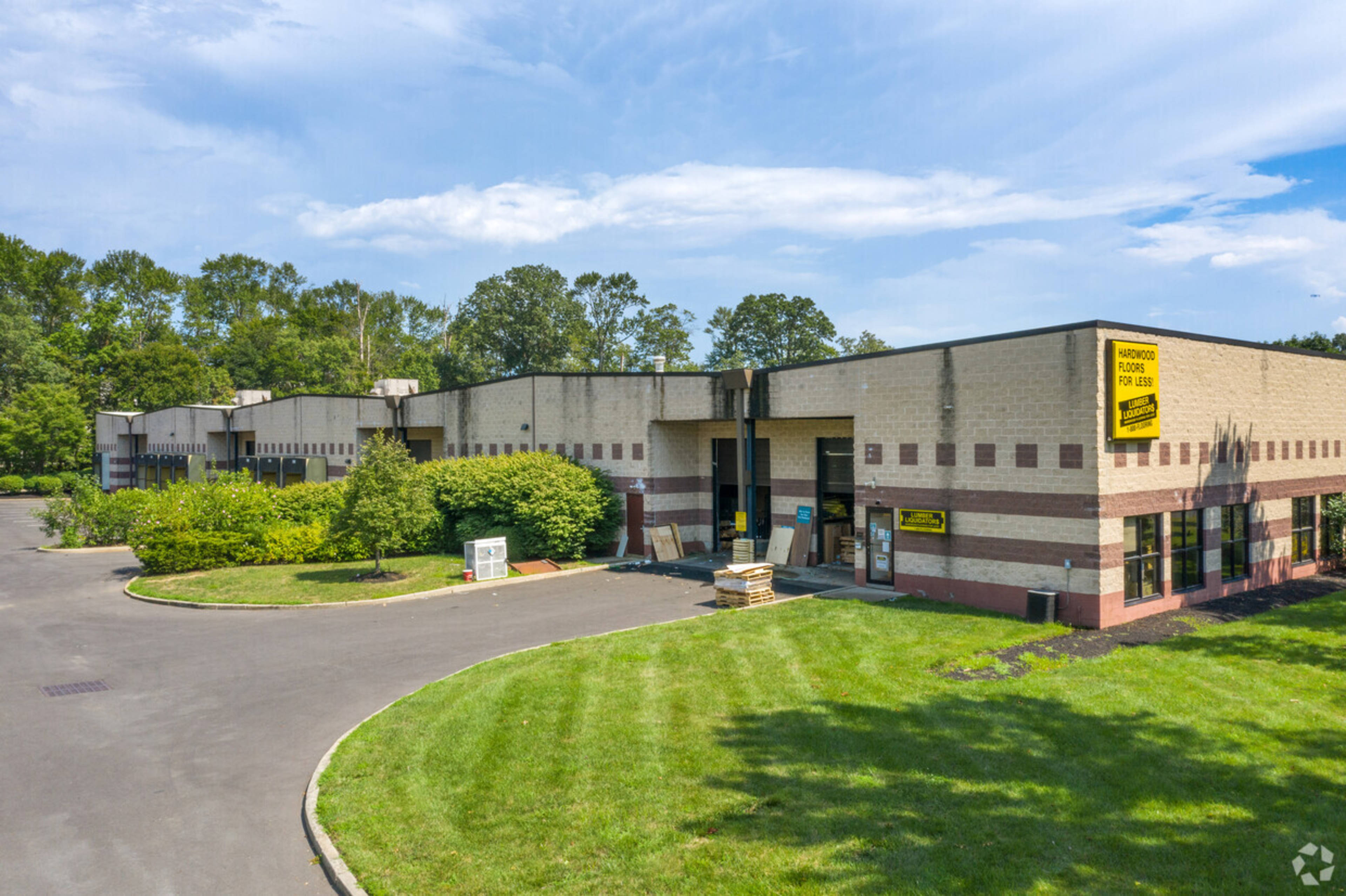 Gateway Business Center, 8 Commerce Way | JLL Properties - US