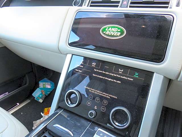 Jonathan Lloyd Commercial Salvage LTD Range rover Autobiography Detail