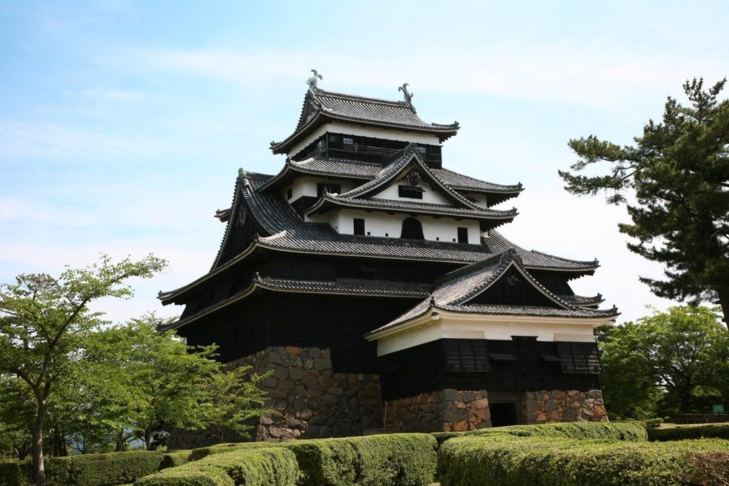 3 Oriental Castles in Japan