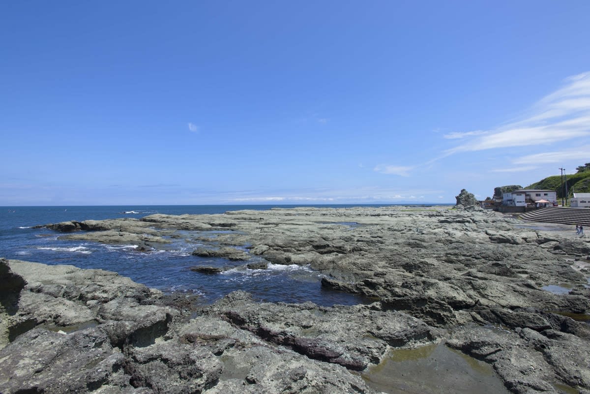 Ride the Tohoku specialty local line - the Gono line!